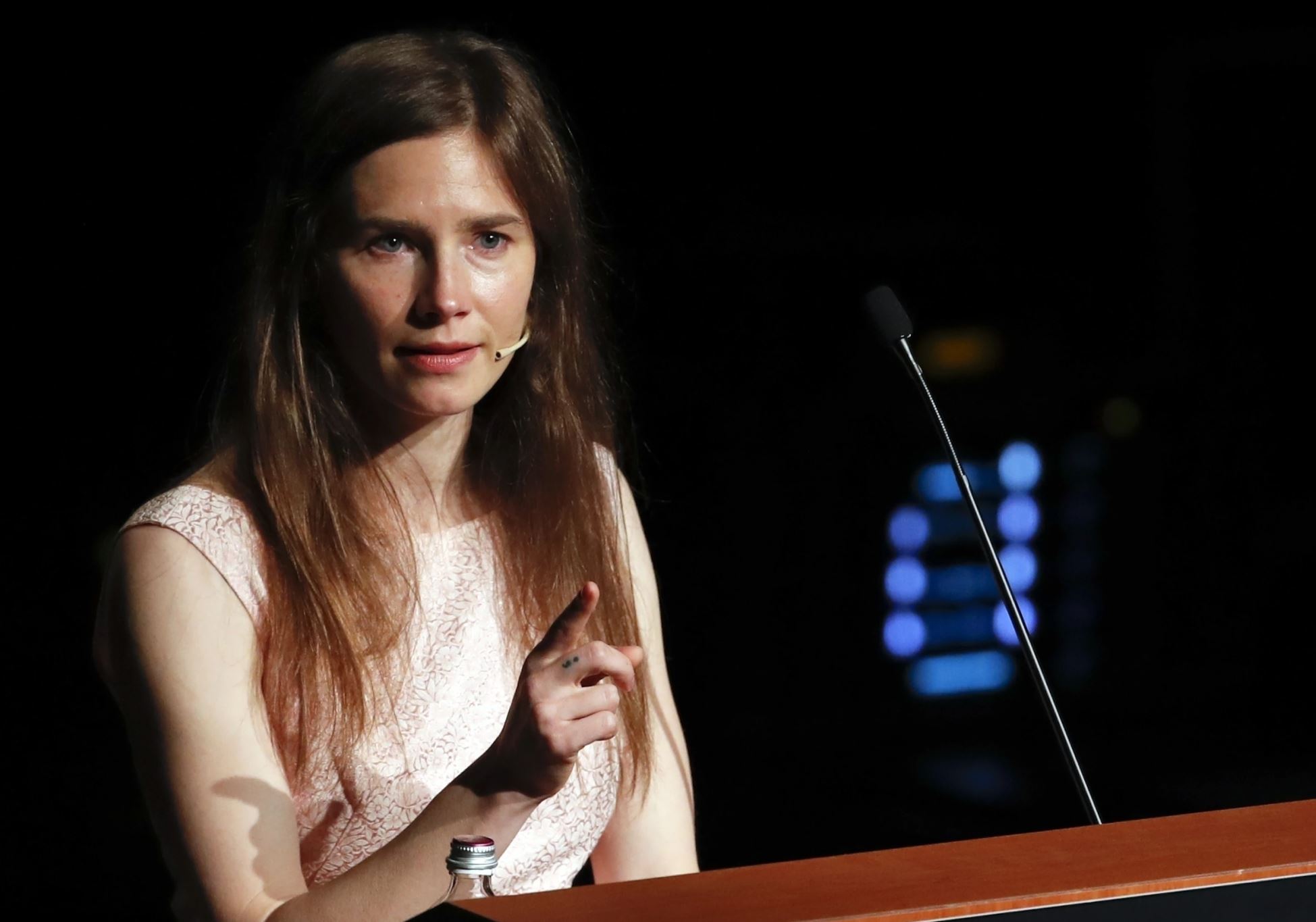 Italy opens new slander trial against Amanda Knox. She was exonerated 9 ...
