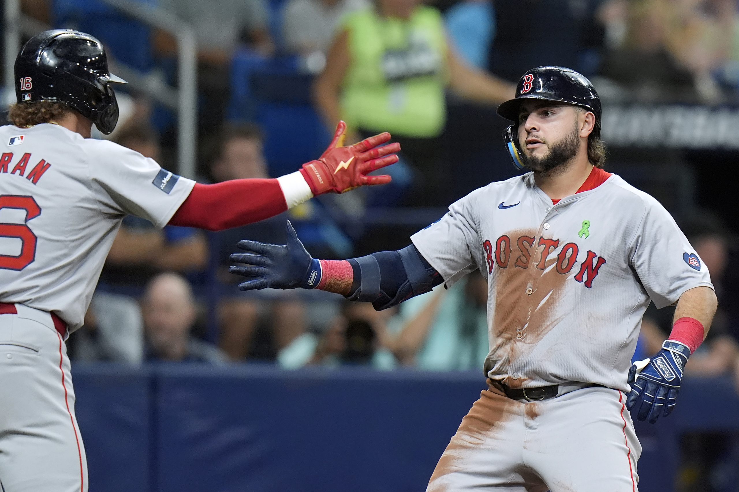 Abreu and Wong both drive in 2 runs, Red Sox beat Rays 8-5 to complete ...