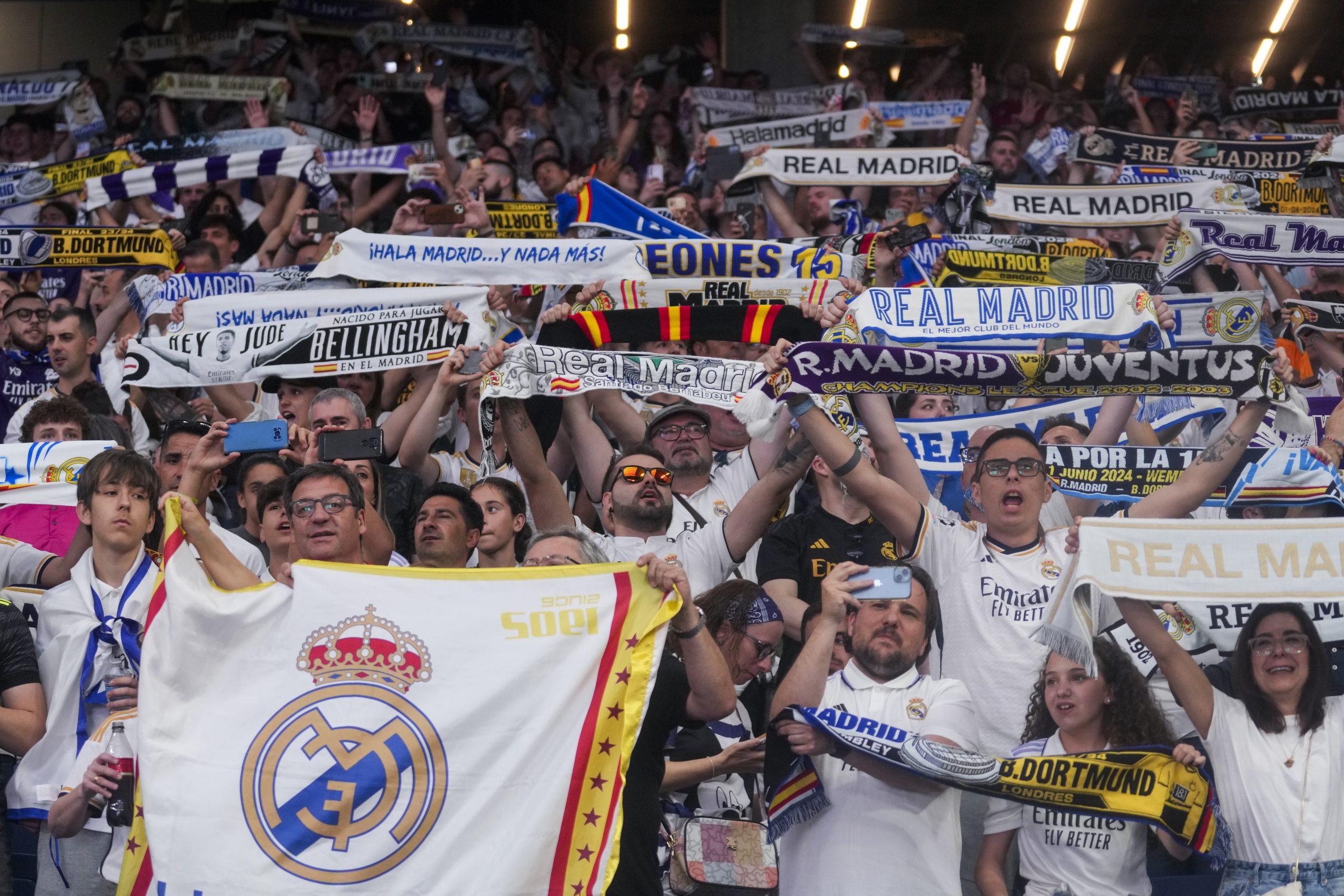 Nearly 80,000 Real Madrid fans pack Santiago Bernabeu Stadium during ...