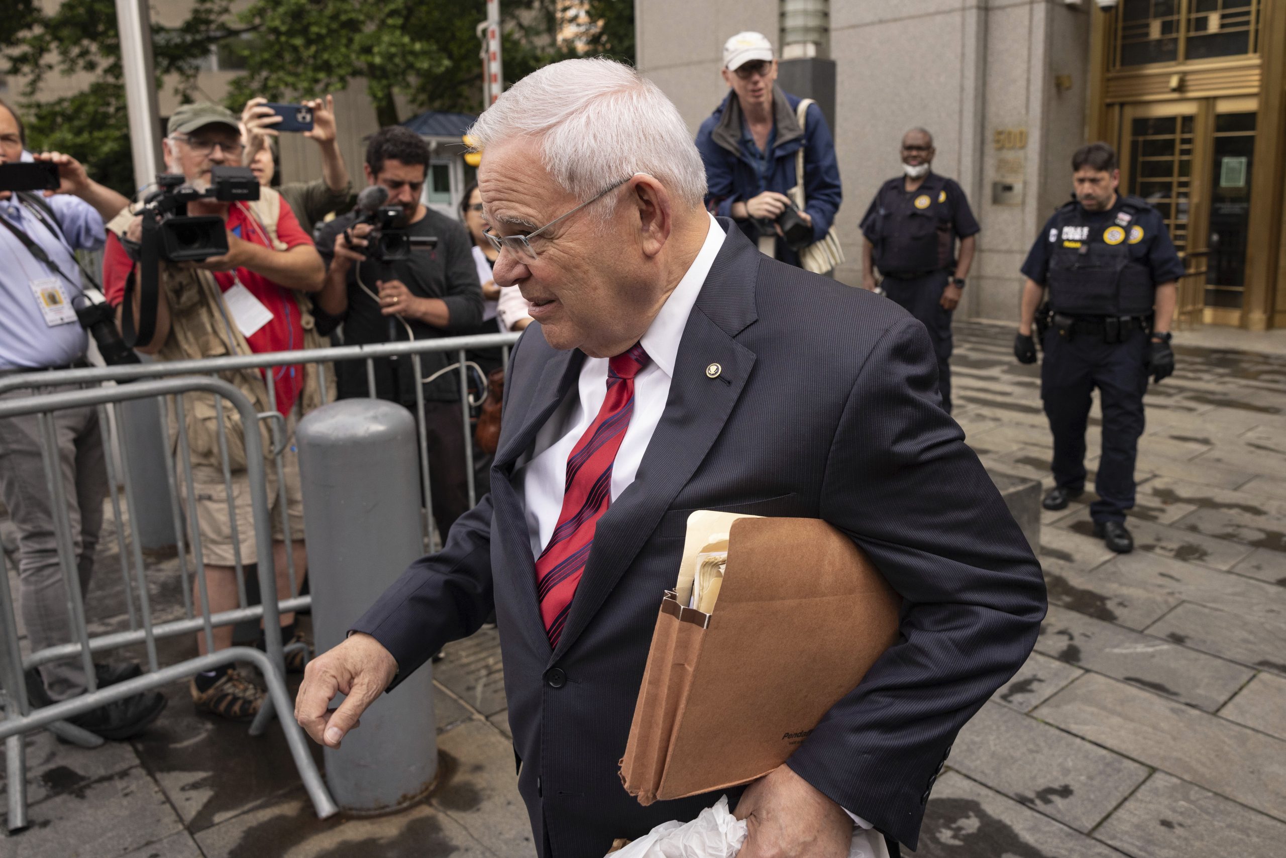 Ex-NJ attorney general testifies Sen. Bob Menendez confronted him twice ...
