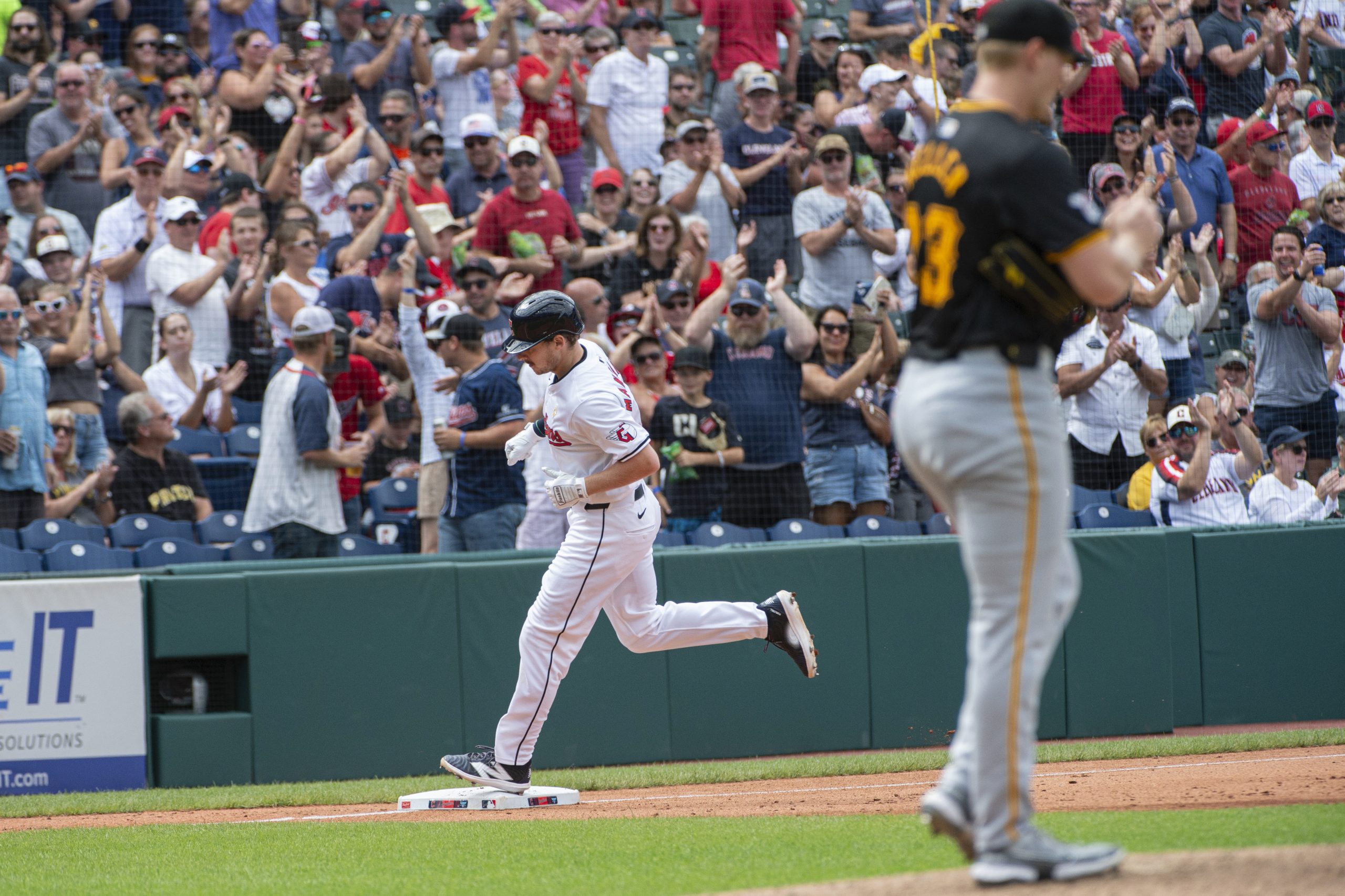 Manzardo hits his first 2 career homers as AL Central-leading Guardians ...