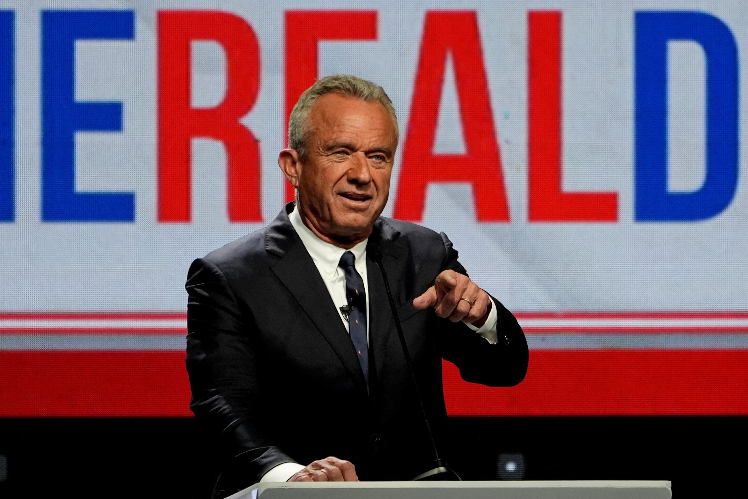 Robert F. Kennedy Jr. says he left a dead bear in Central Park as a ...