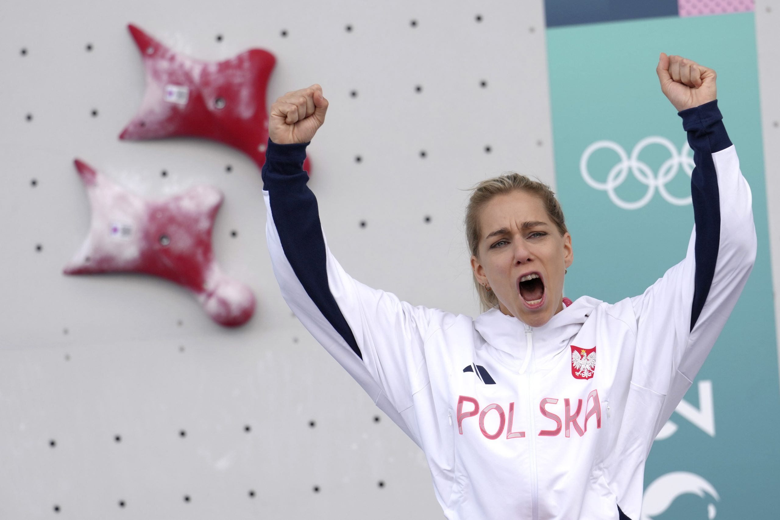 Speed sport climber Aleksandra Miroslaw wins Olympic gold 2 days after ...