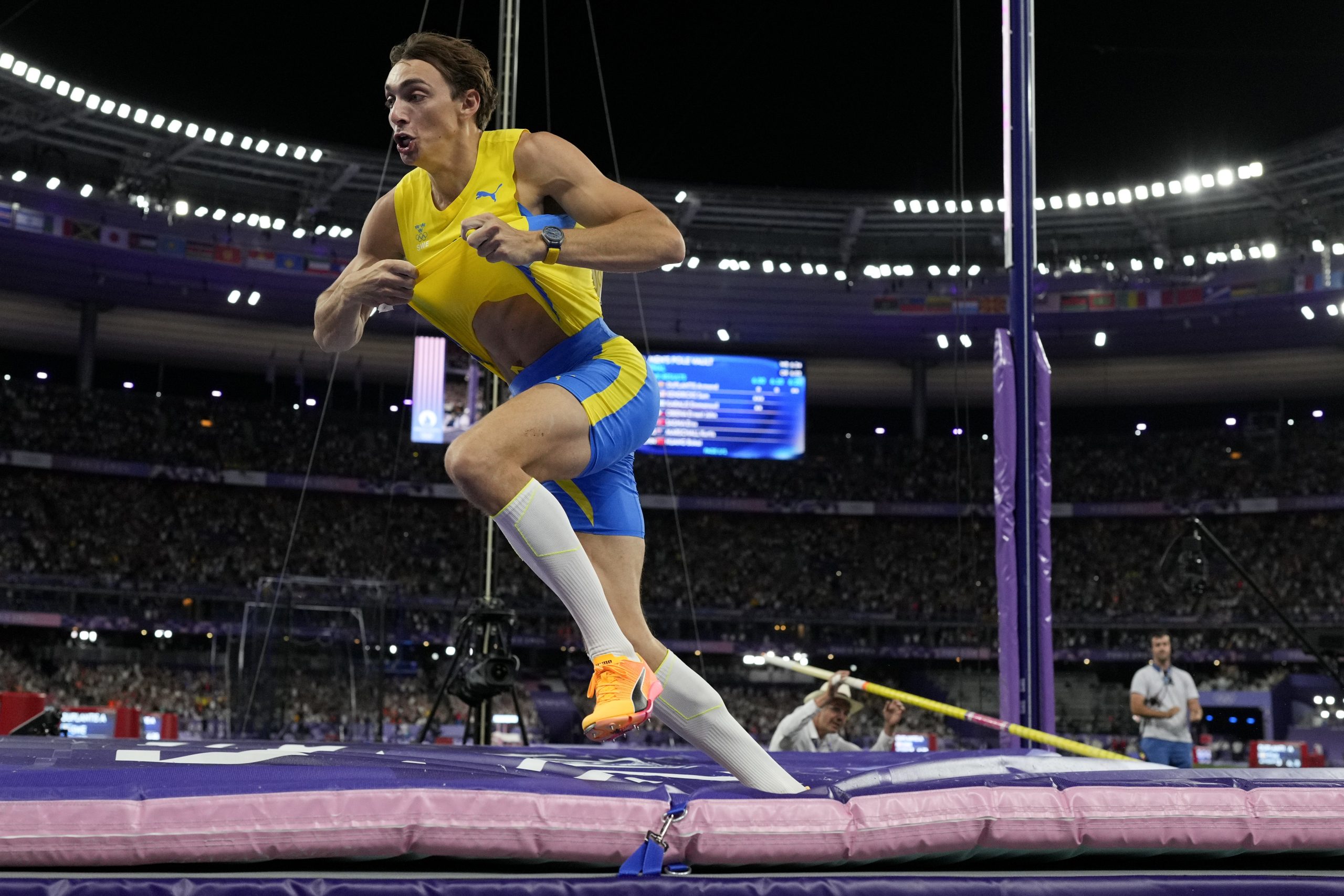 Greatest pole vaulter Duplantis to race fastest 400-meter hurdler ...