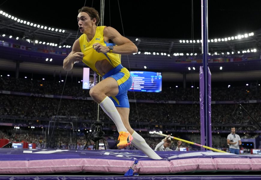Greatest pole vaulter Duplantis to race fastest 400-meter hurdler ...