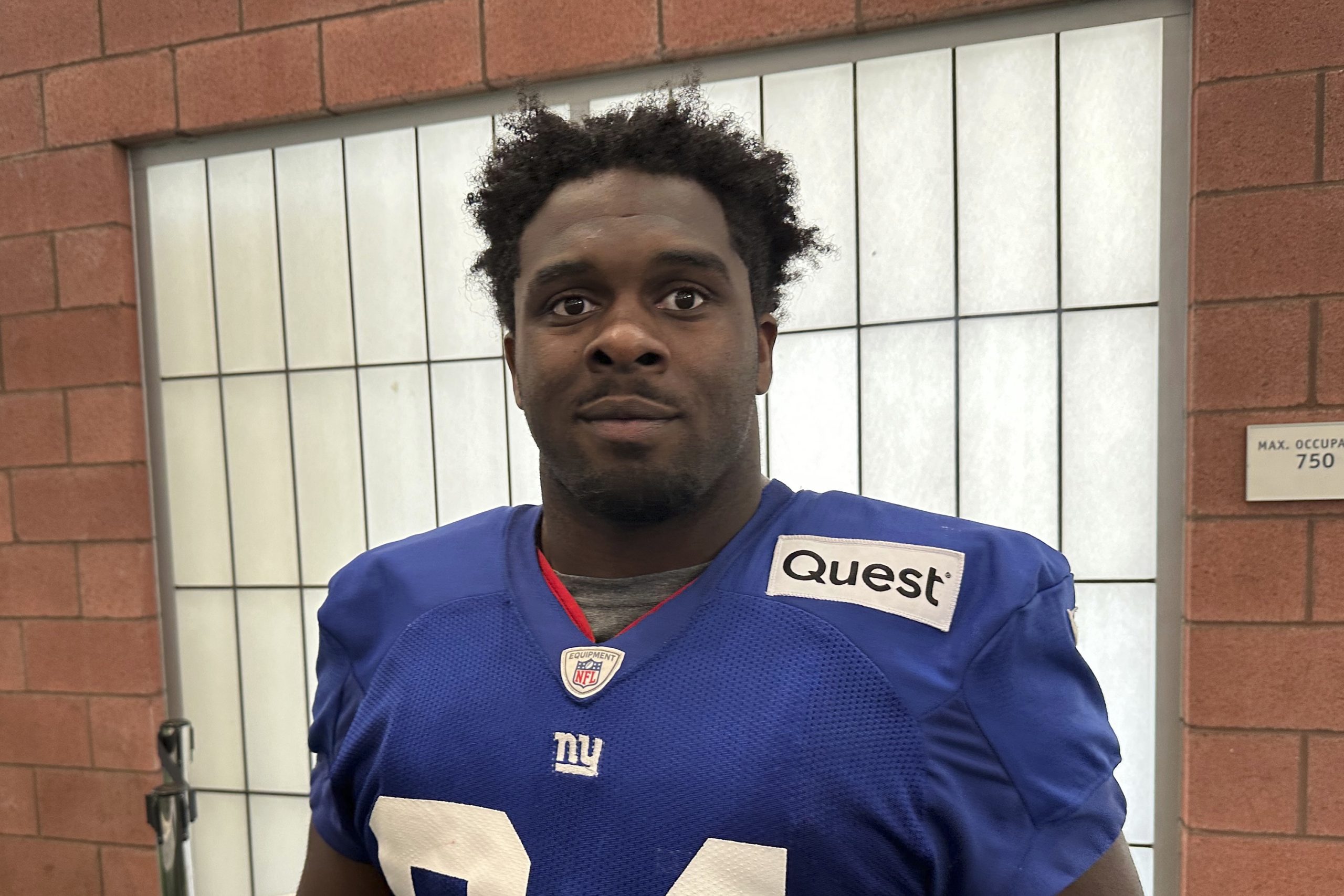 Undersized defensive tackle Elijah Chatman catching on with Giants after chase that went viral ...