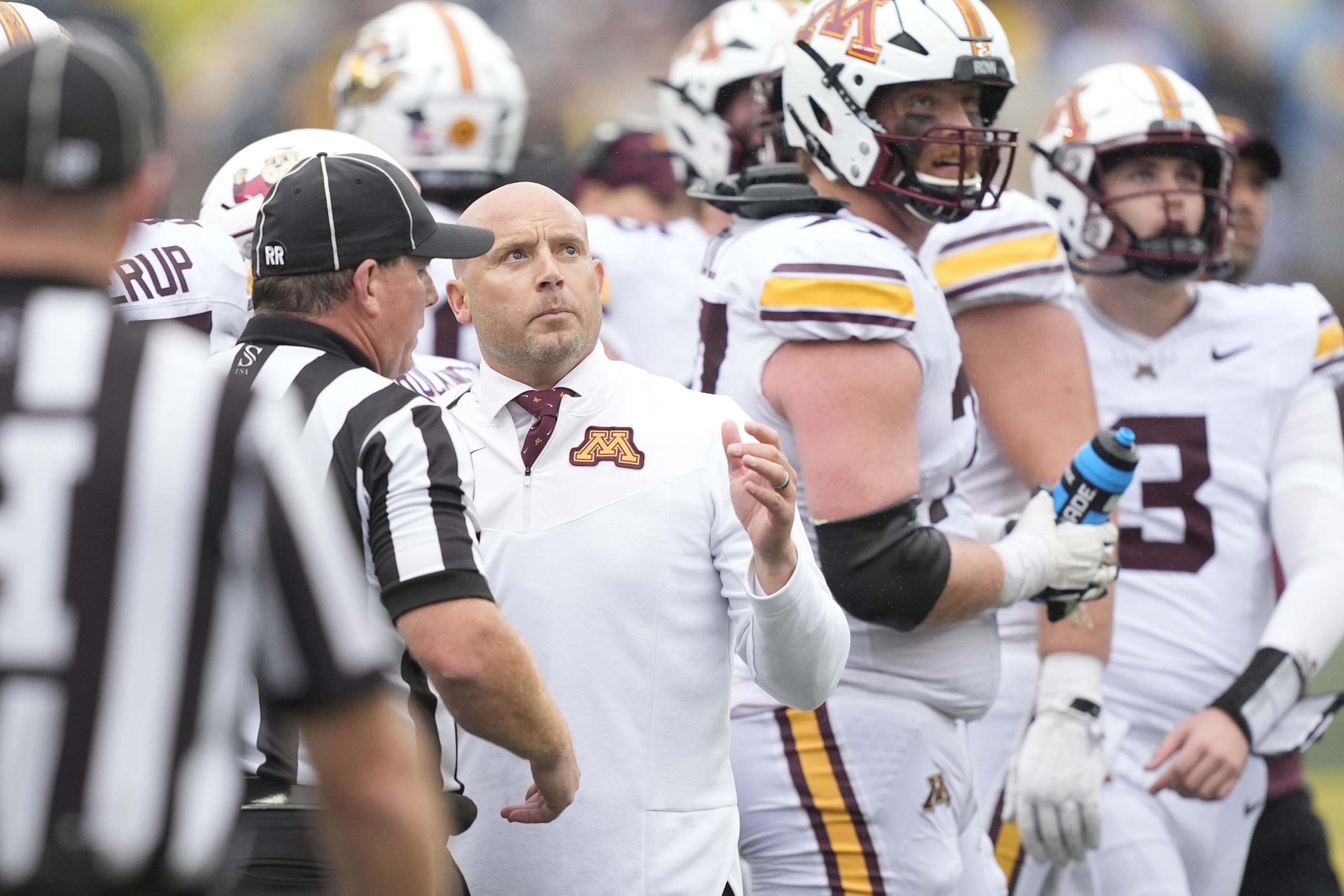 Big Ten revises way it aligns officials on onside kicks after ...