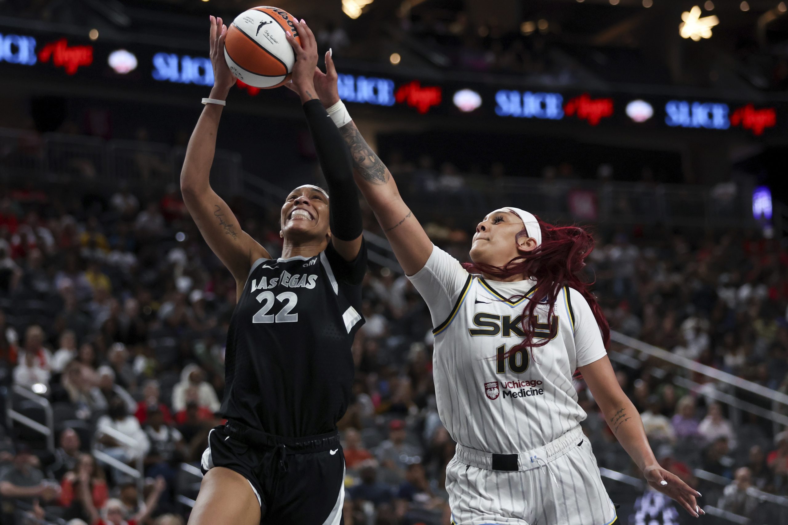 Aces star A'ja Wilson breaks WNBA single season scoring record with 941st point. - News.net
