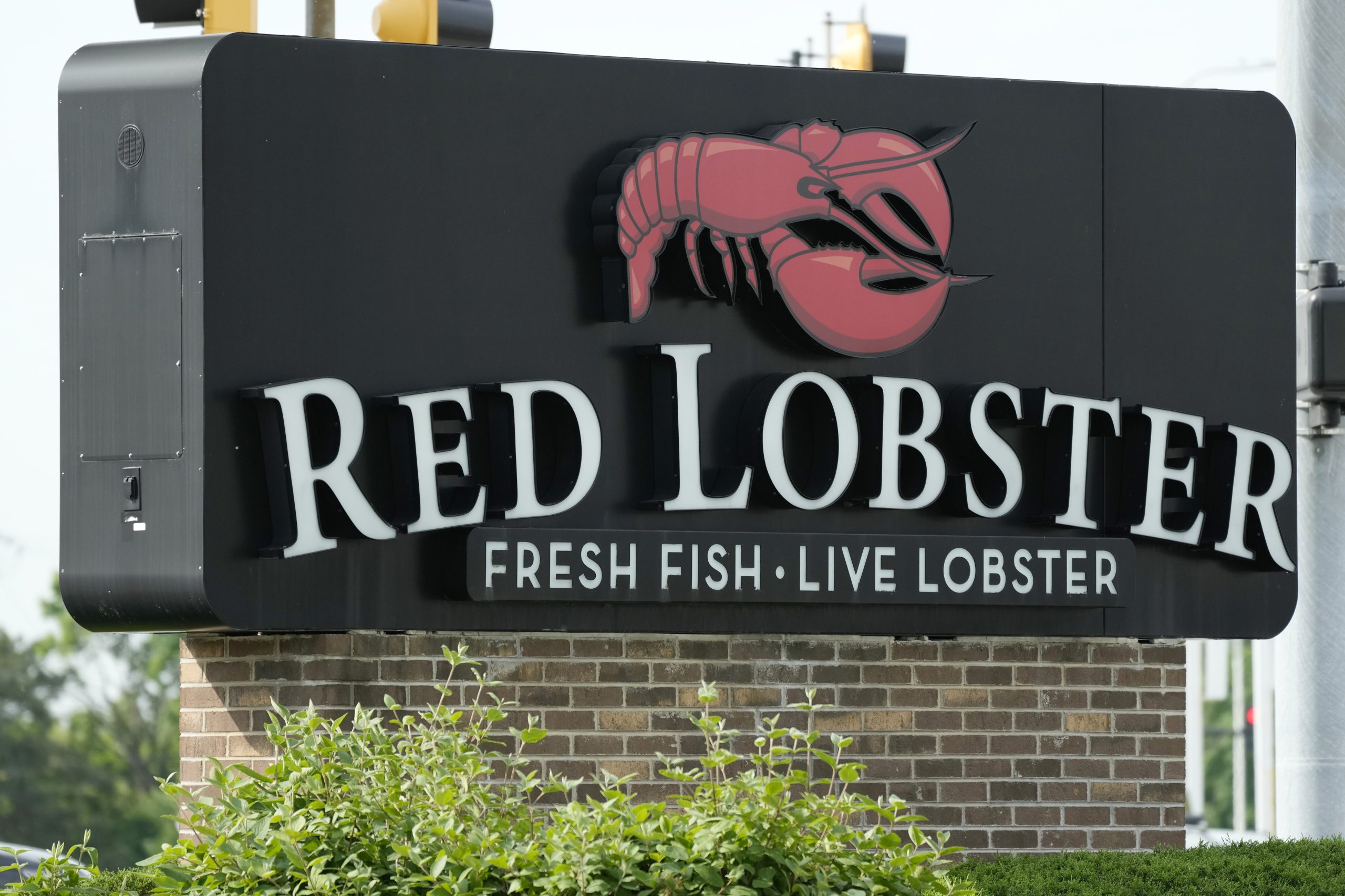 Red Lobster will soon exit from bankruptcy after judge approves sale to ...