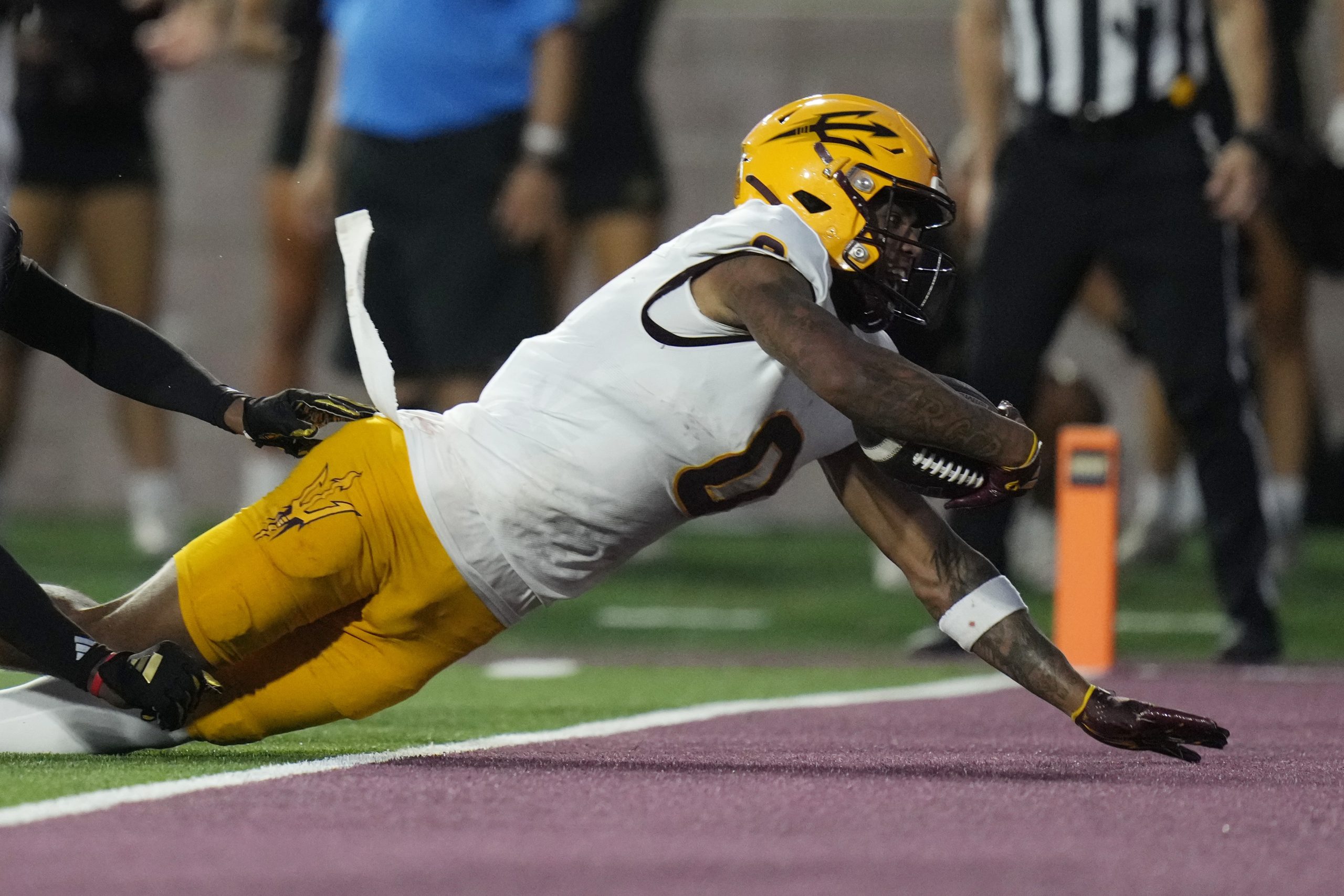 Sam Leavitt's passing and running rallies Arizona State past Texas ...