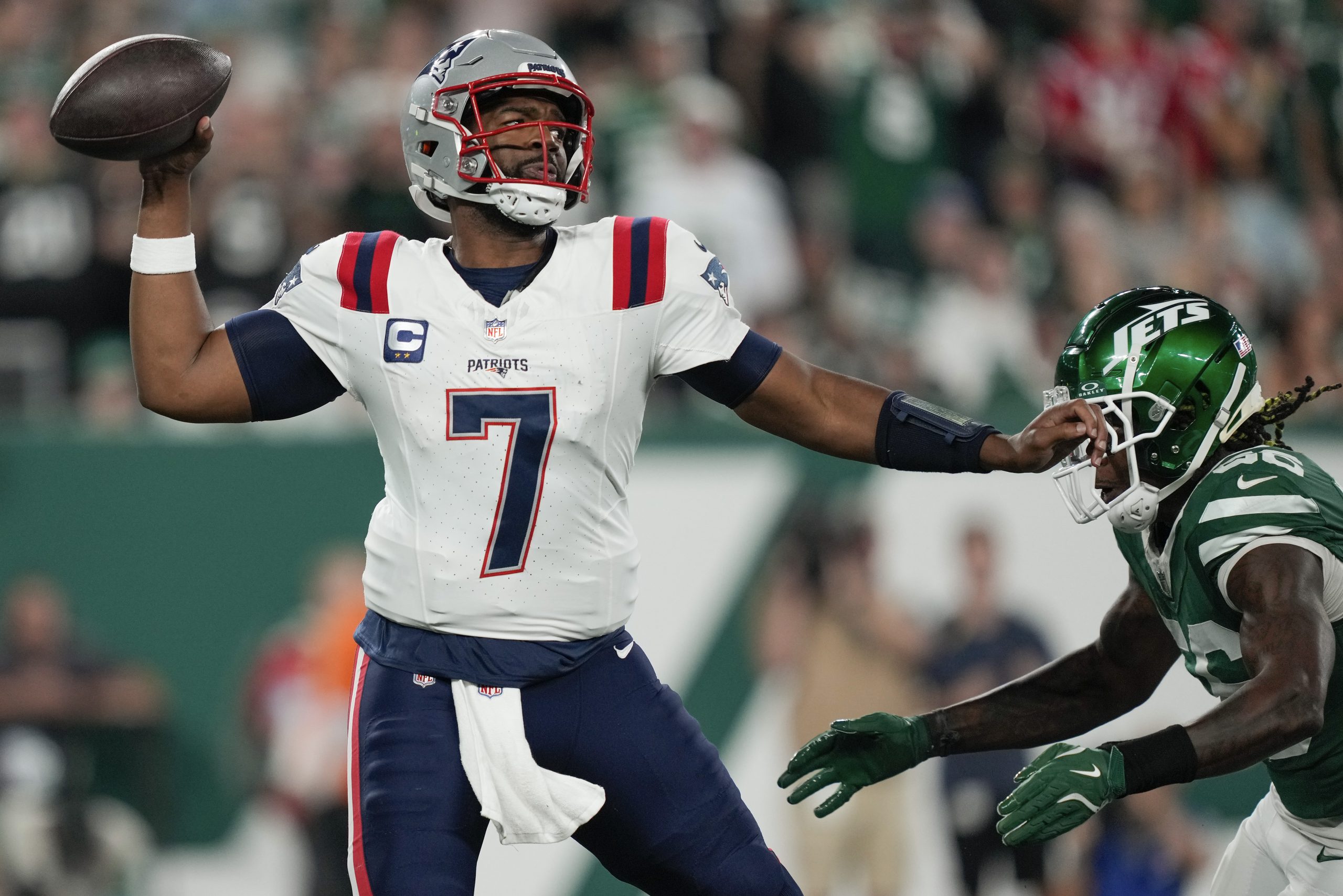 Patriots coach non-committal on starting QB after Brissett pulled and Maye makes NFL debut ...