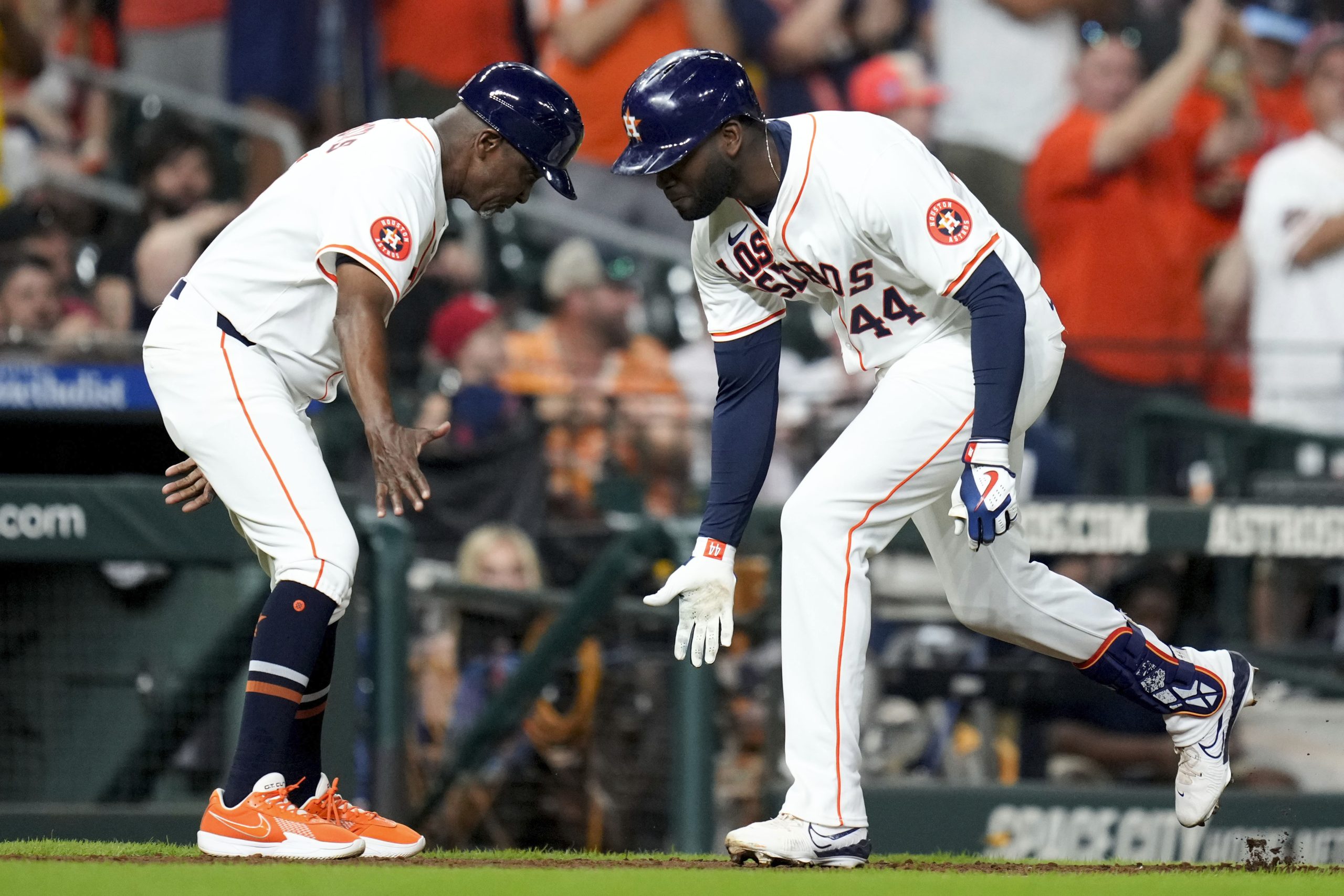 Alvarez and Tucker power Astros to 10-4 win over Angels – News.net