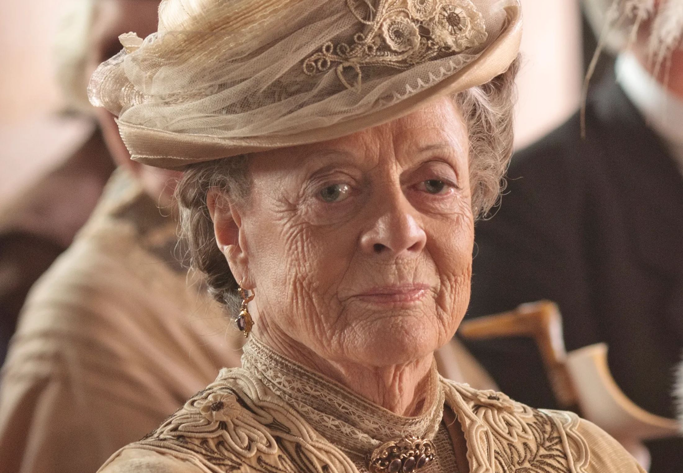 Maggie Smith mourned by ‘Downton Abbey’ colleagues, Helen Mirren ...