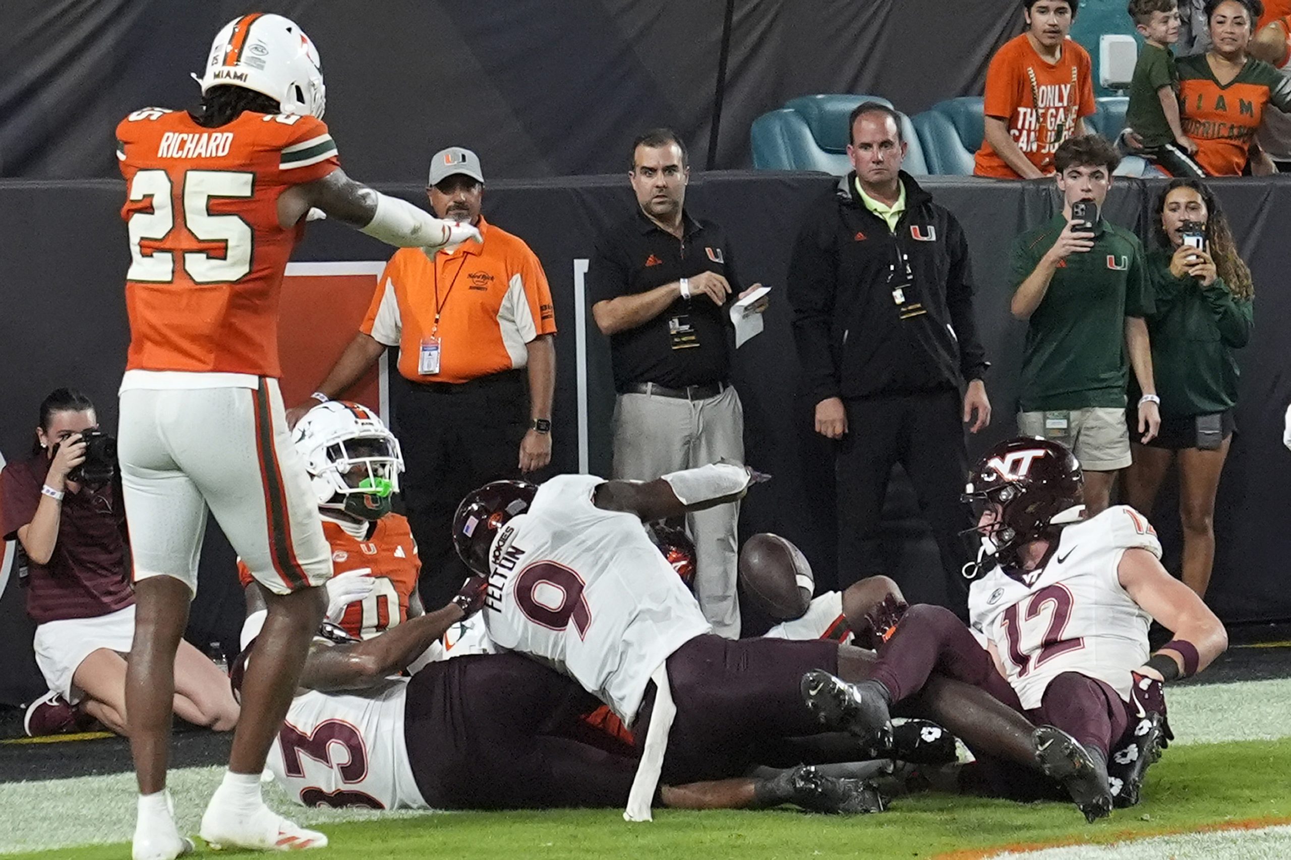 A catch? Not a catch? The Miami-Virginia Tech ending won’t be forgotten ...