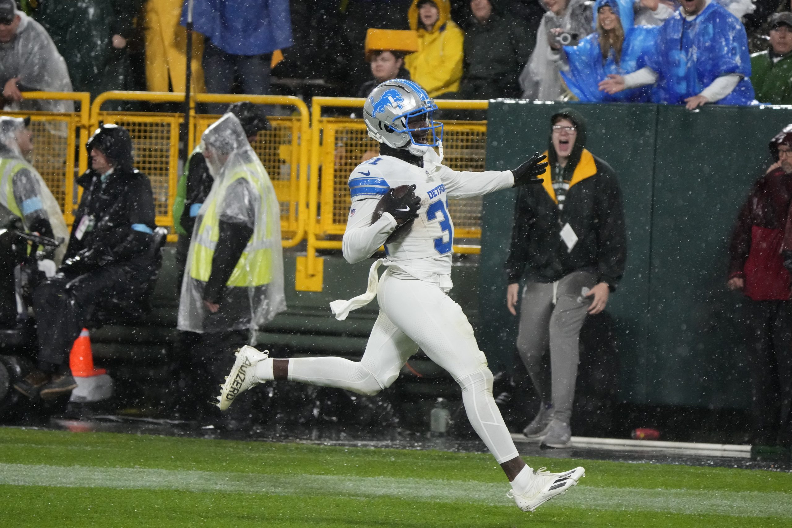 Kerby Joseph’s pick-6 helps Lions beat Packers 24-14 and take command ...