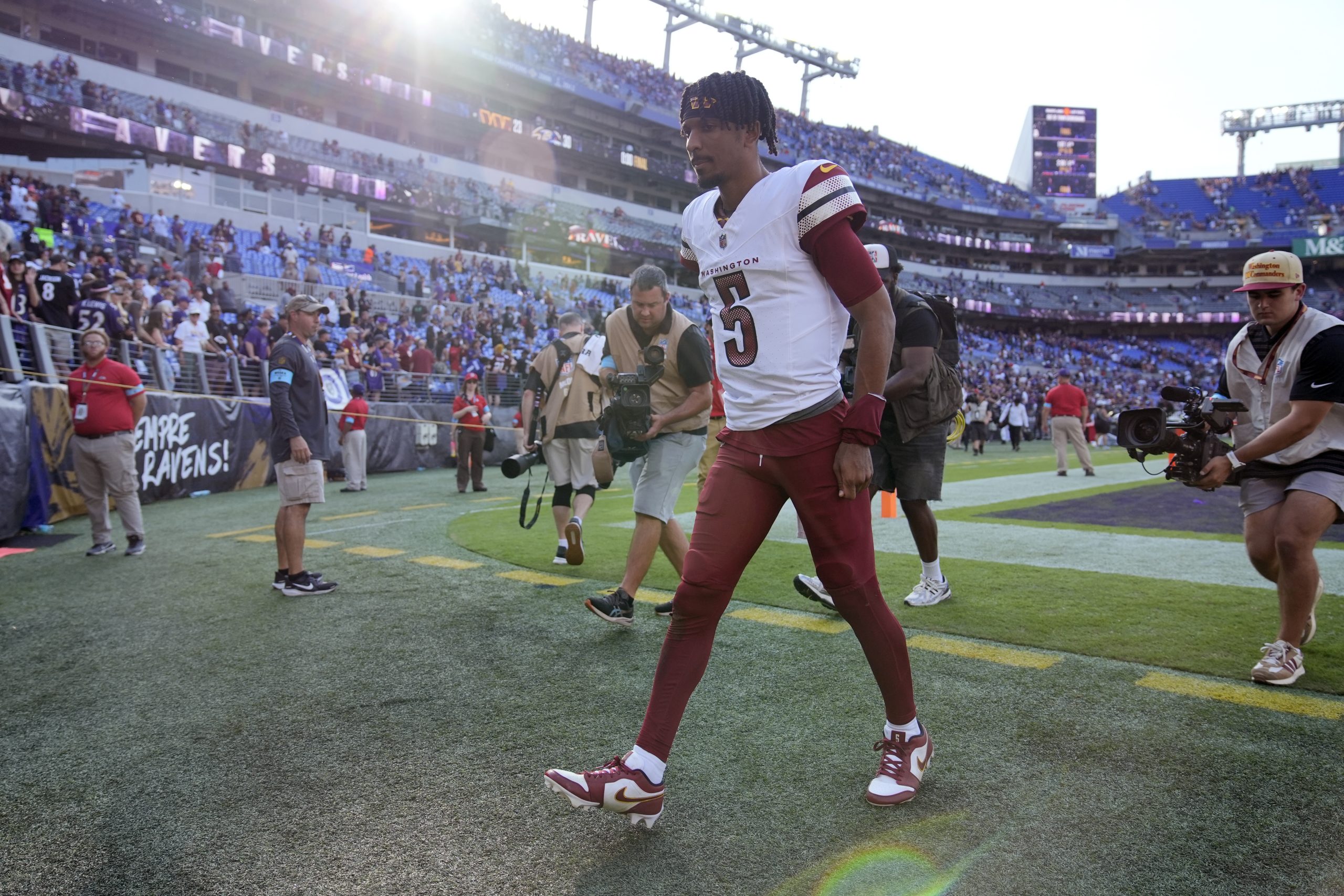 Commanders look to get back on track when they host the struggling ...