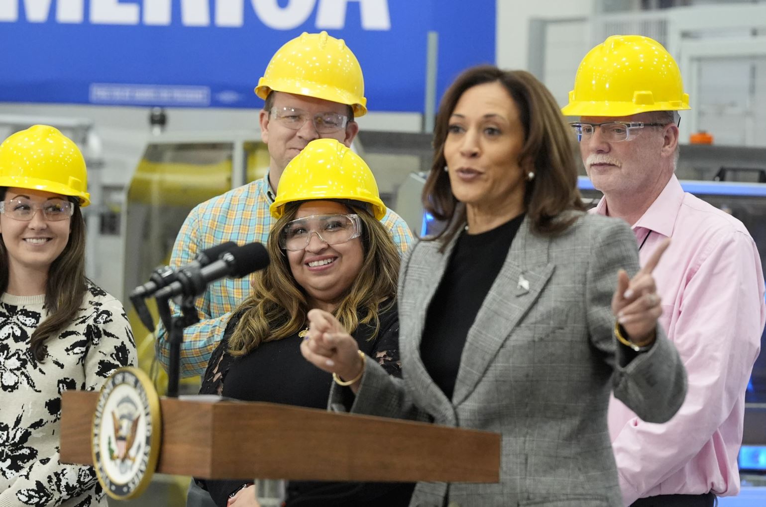 Harris tells computer chip workers in Michigan they are a 'source of my optimism' about the US ...