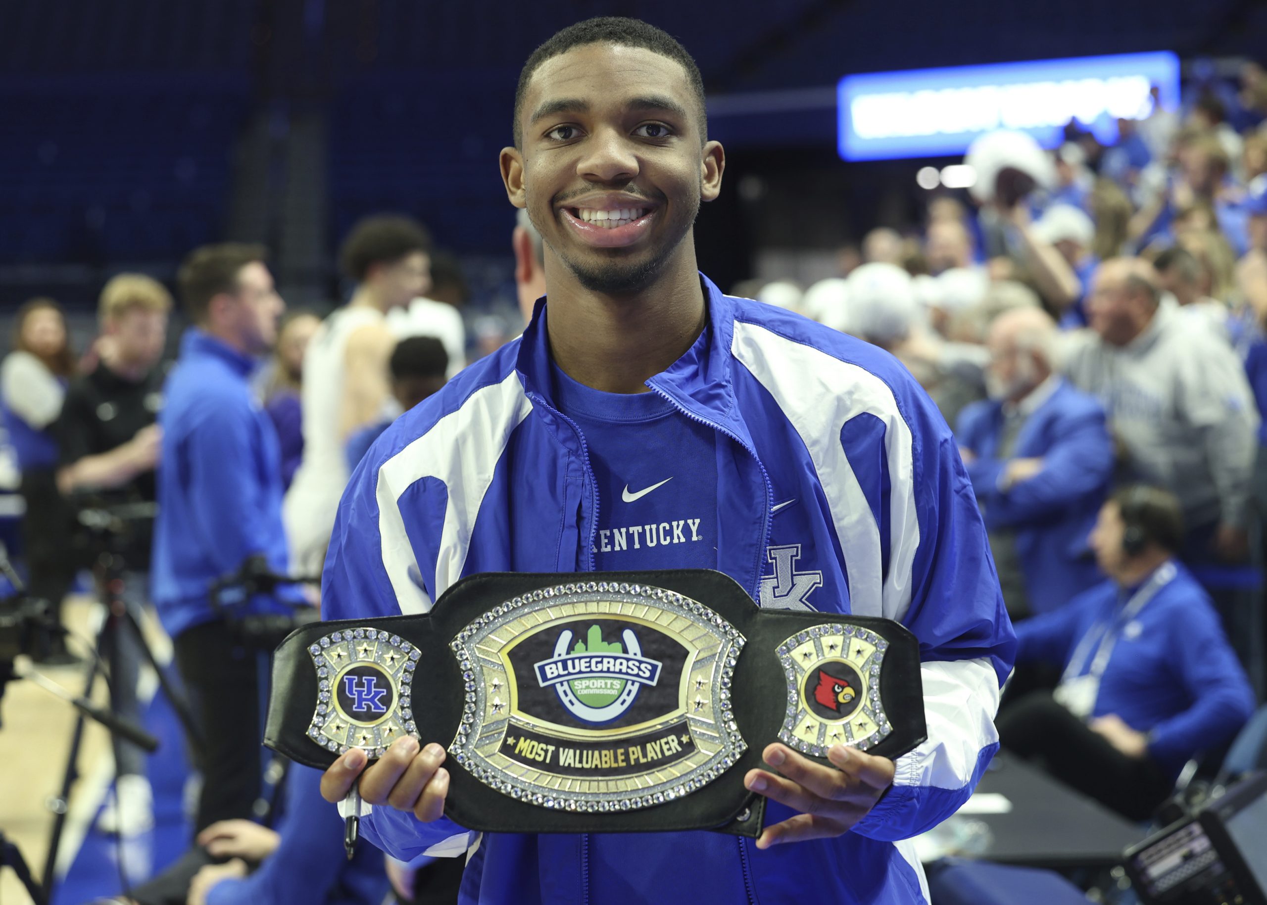 Bluegrass rivalry enters new era with No. 5 Kentucky and Louisville led ...