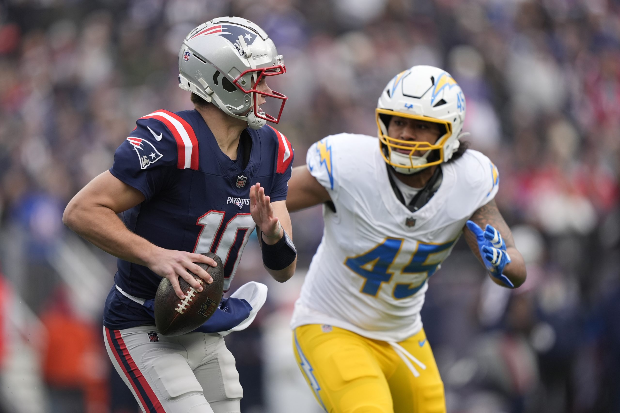 Patriots QB Drake Maye questionable to return after suffering head injury vs. Chargers - News.net