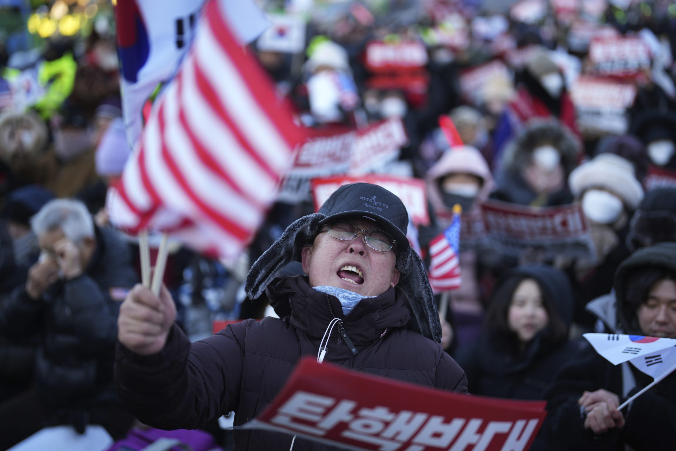 South Korea’s impeached president defies warrant after hourslong standoff – News.net