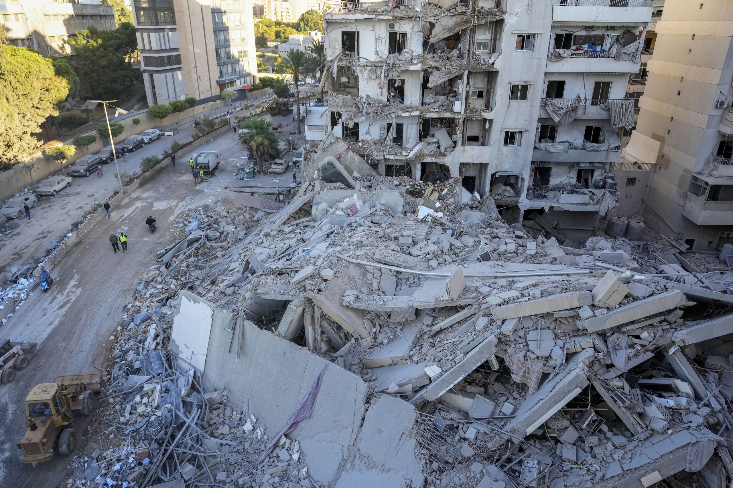 Lebanese whose homes were destroyed in the war want to rebuild. Many ...
