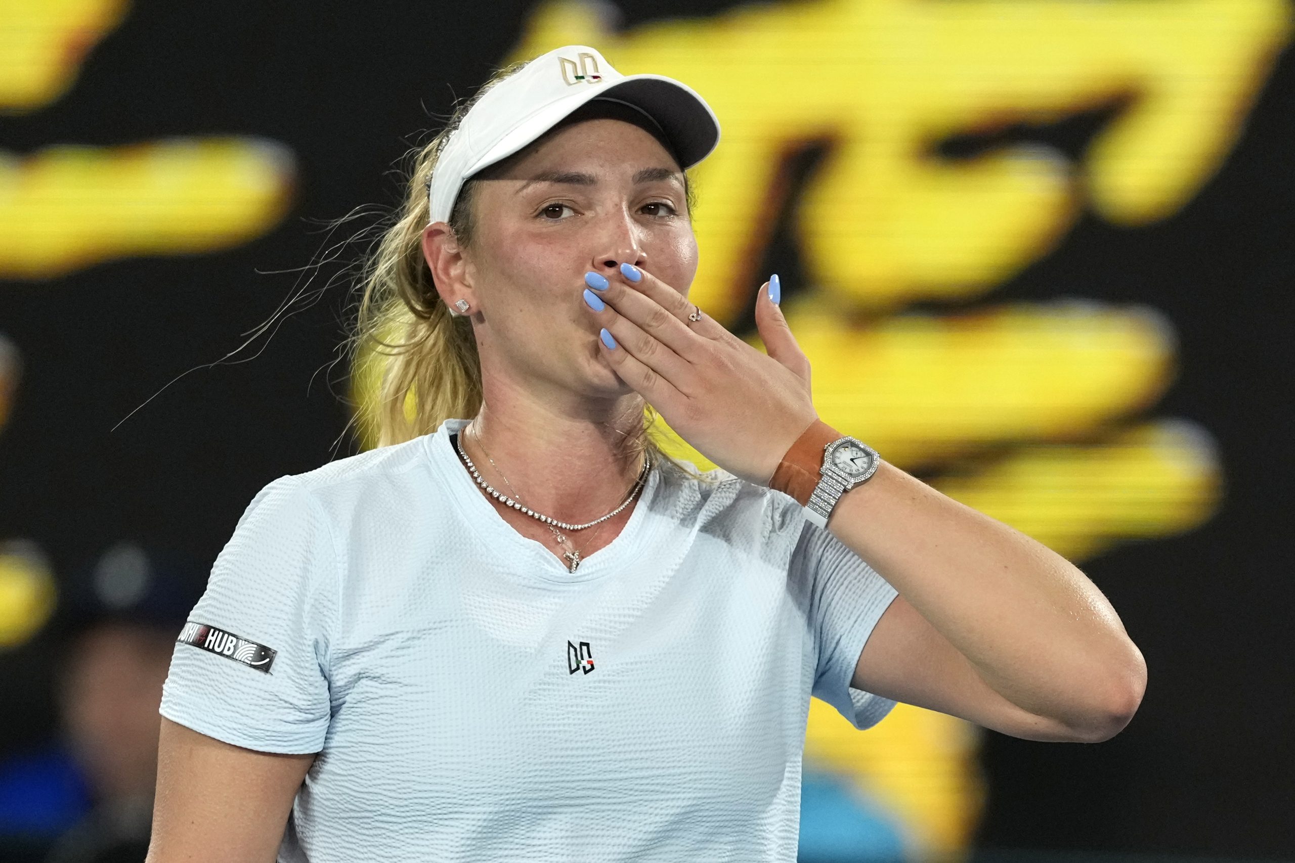 Croatian tennis player Donna Vekic sends a message of love to LA ...