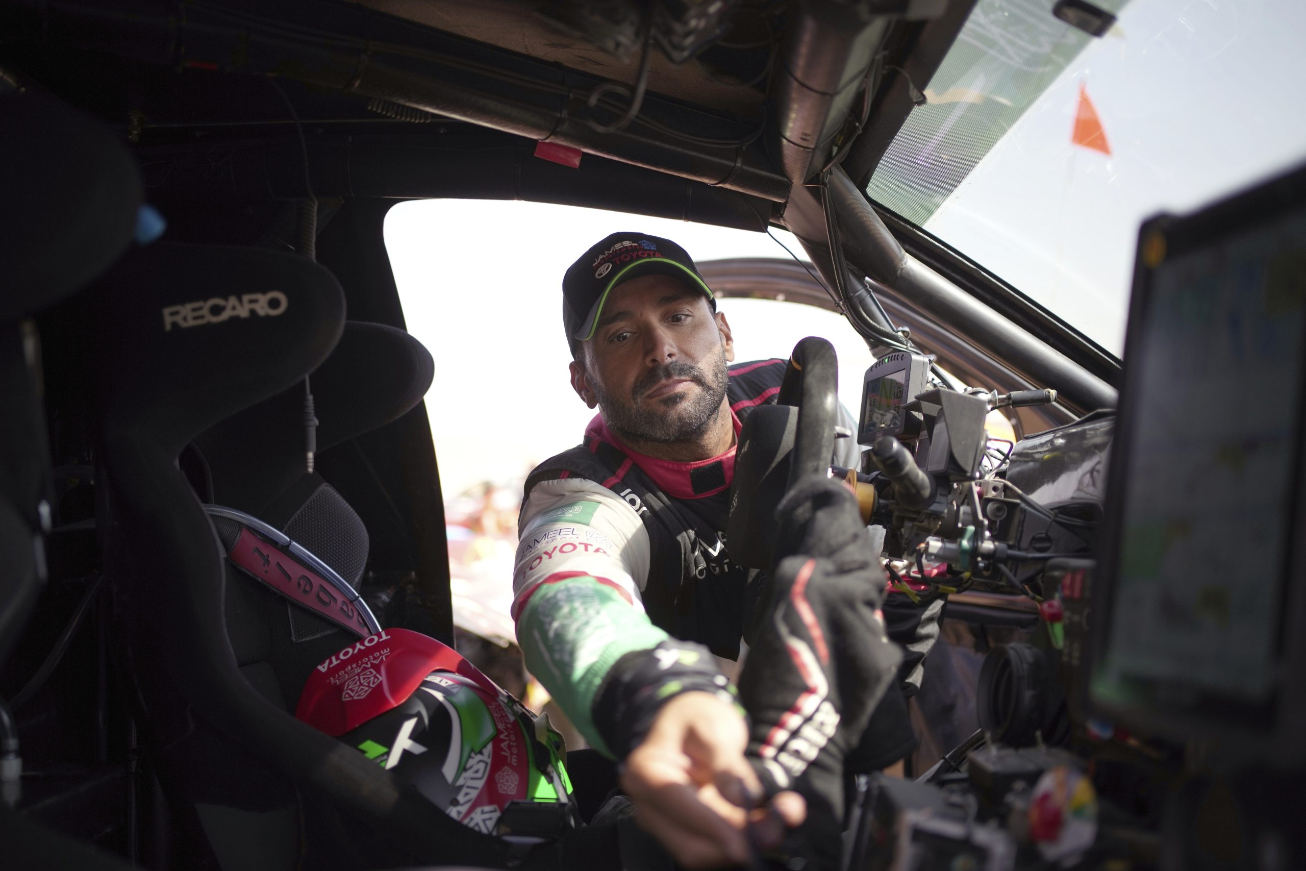 Al-Rajhi retakes lead from Lategan and is set to win his first Dakar ...