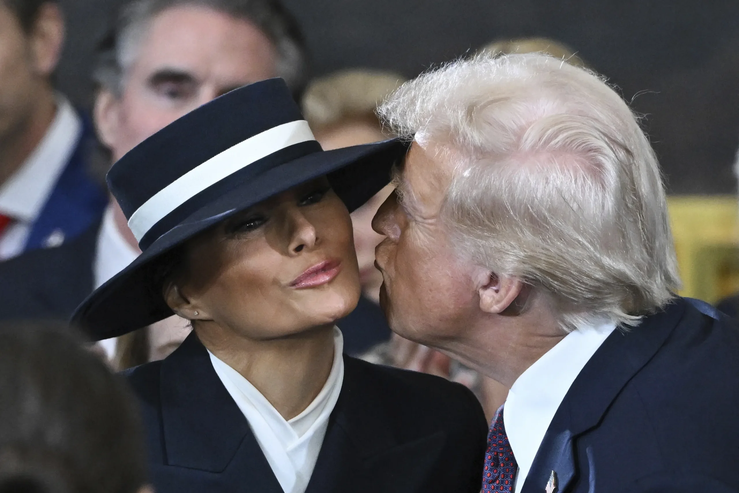 What Melania Trump wore to the inauguration – including the hat – Costa ...