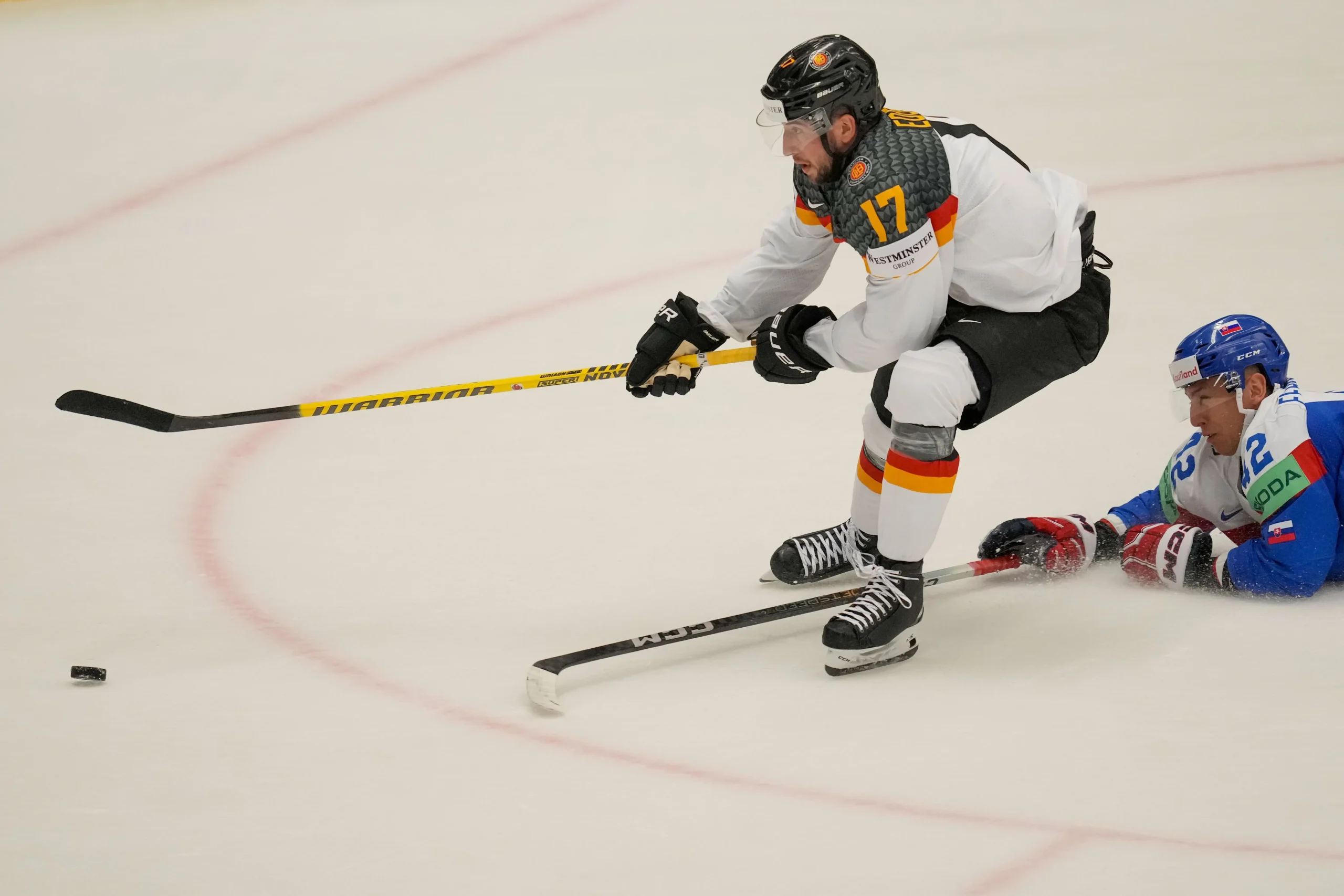 German national team hockey player Tobias Eder dies at 26 after cancer ...