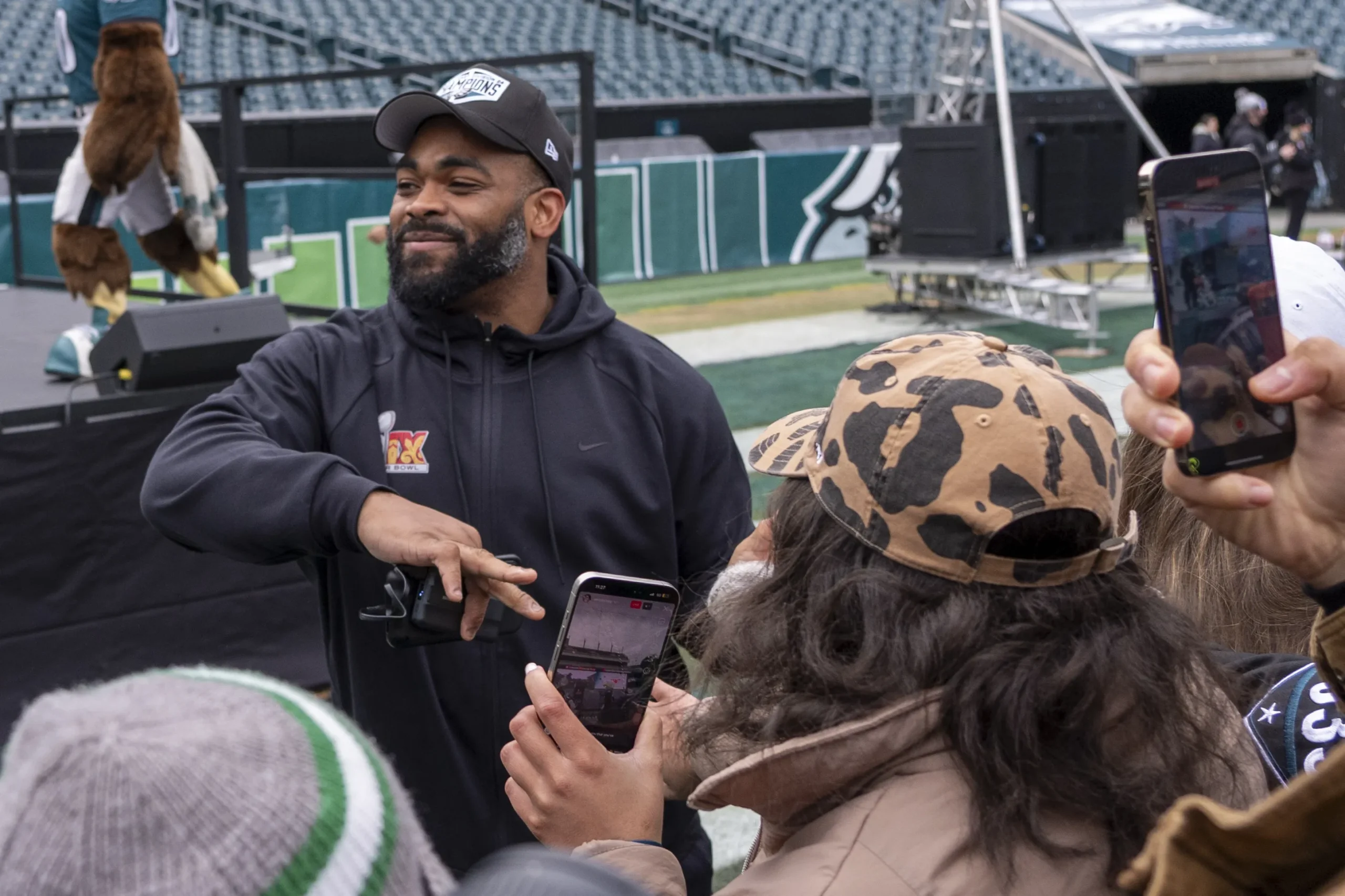 Eagles defensive end Brandon Graham returns from torn triceps for Super ...