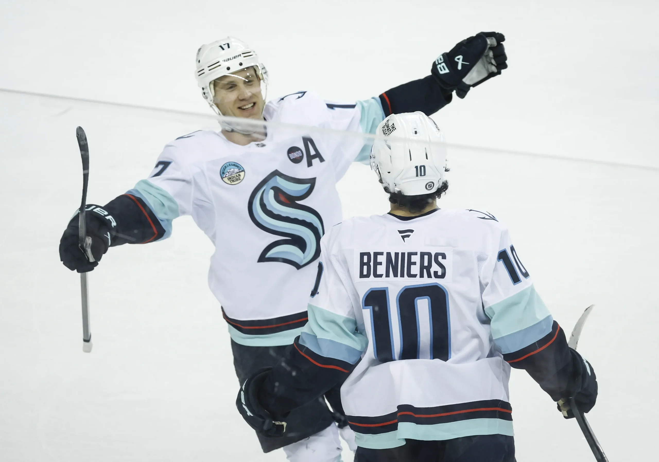 Beniers scores on overtime power play to cap Kraken’s rally in 3-2 ...