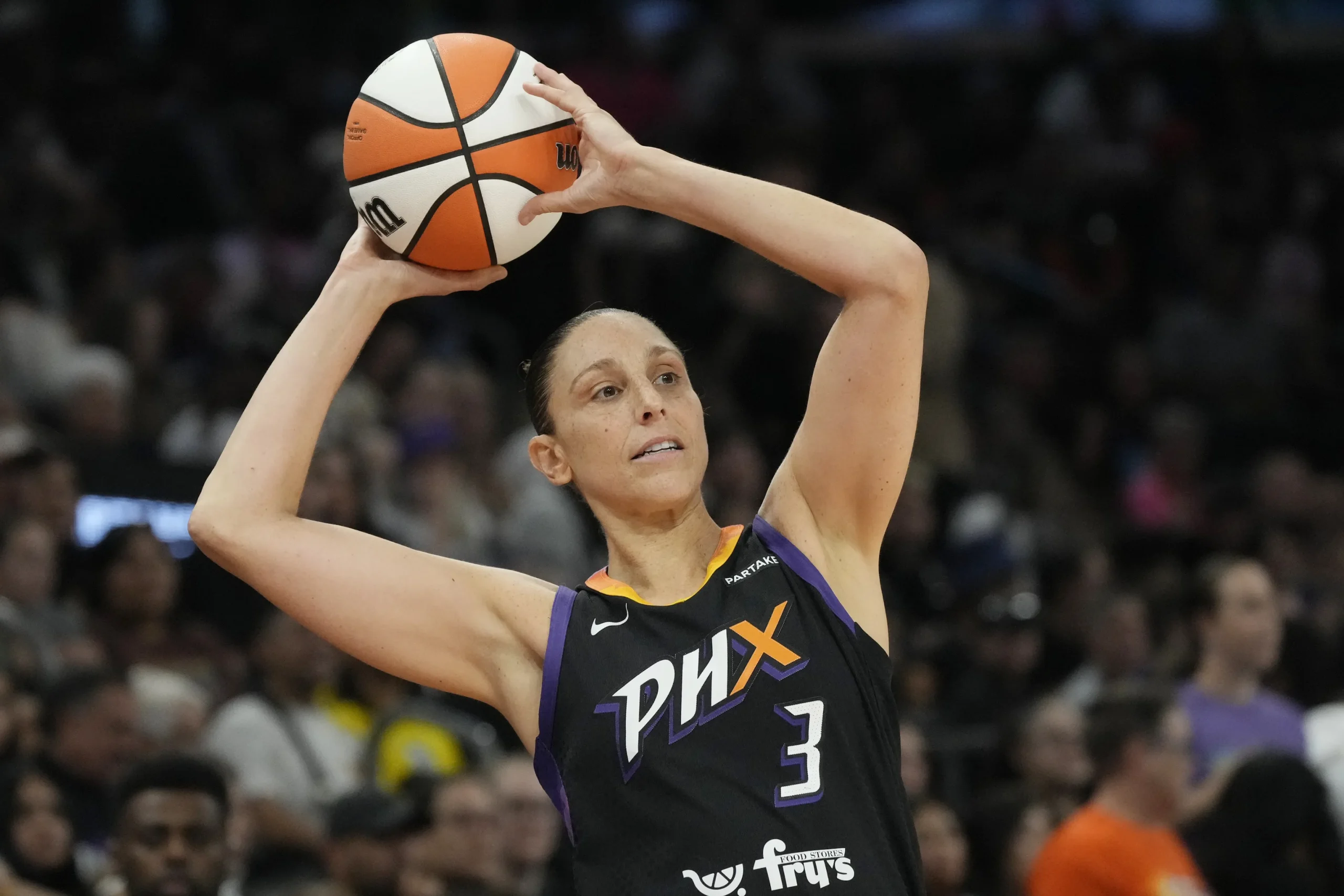 Diana Taurasi of the Phoenix Mercury retires after 20 WNBA seasons, 3 ...