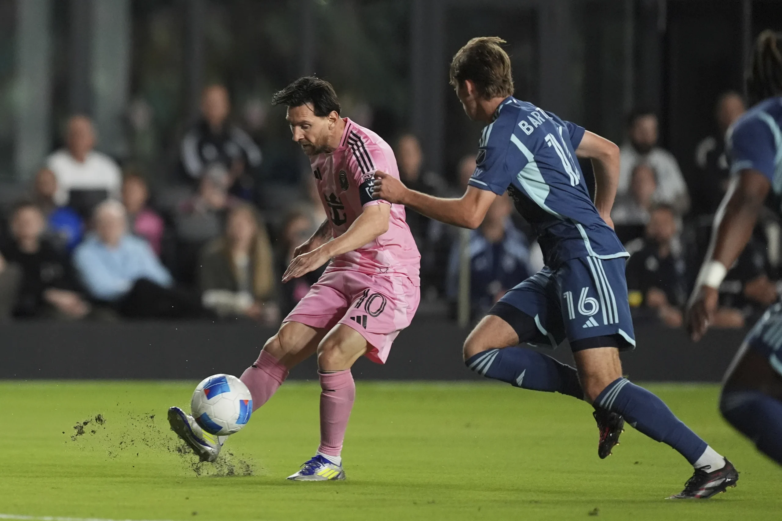 Lionel Messi strikes early, Inter Miami beats Sporting KC 3-1 to ...