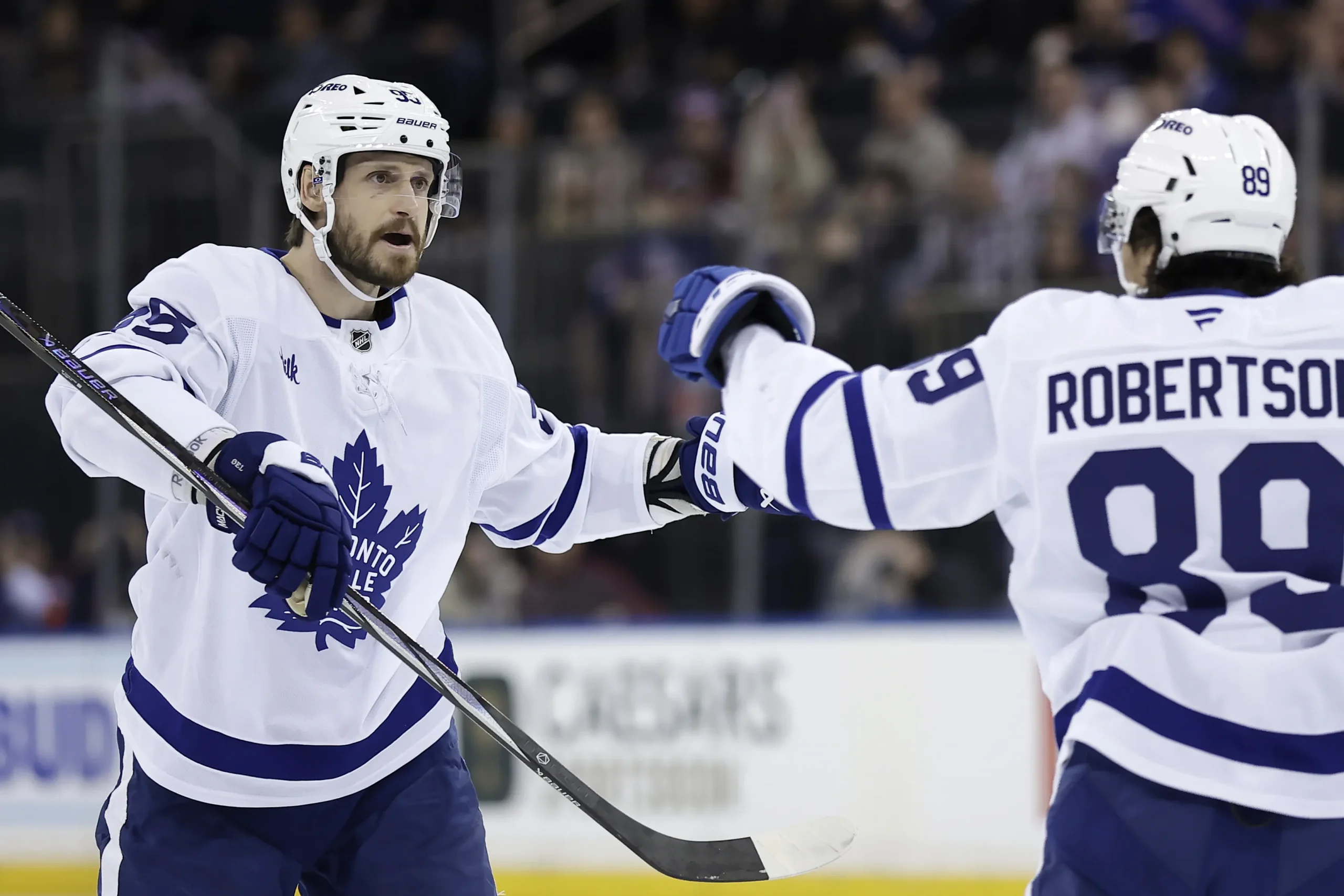 Matthew Knies breaks 3rd-period tie in the Maple Leafs’ 3-2 victory ...