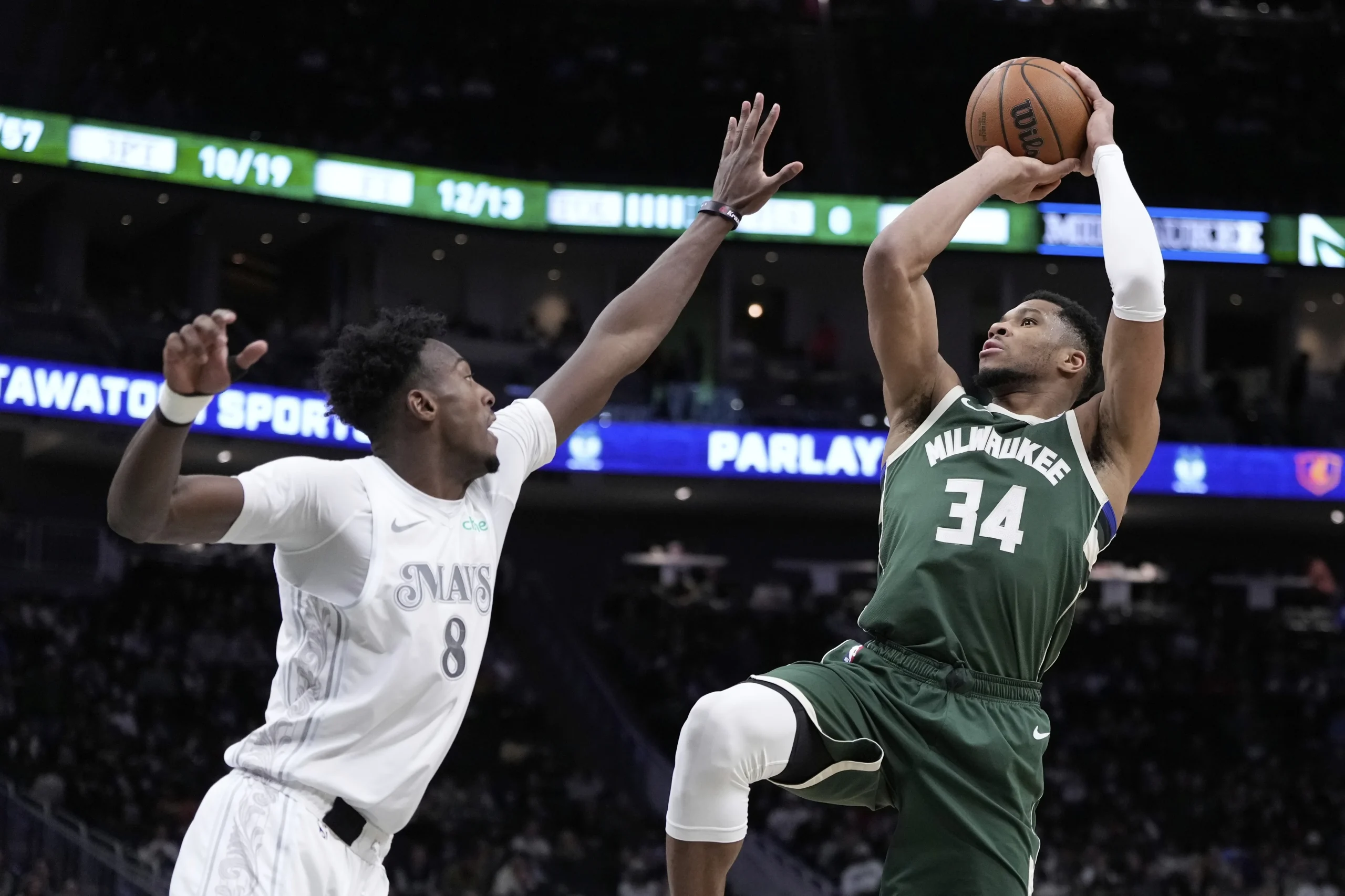 Bucks’ Giannis Antetokounmpo says consistency of his work ethic helped him join 20,000-point ...