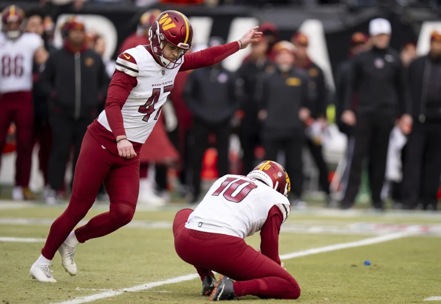 Washington Commanders re-sign kicker Zane Gonzalez to a contract for ...