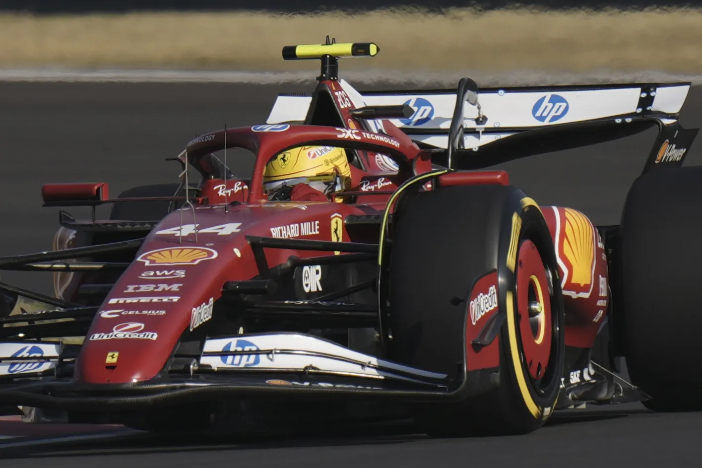 Lewis Hamilton wins Chinese F1 sprint race for his first Ferrari victory – News.net