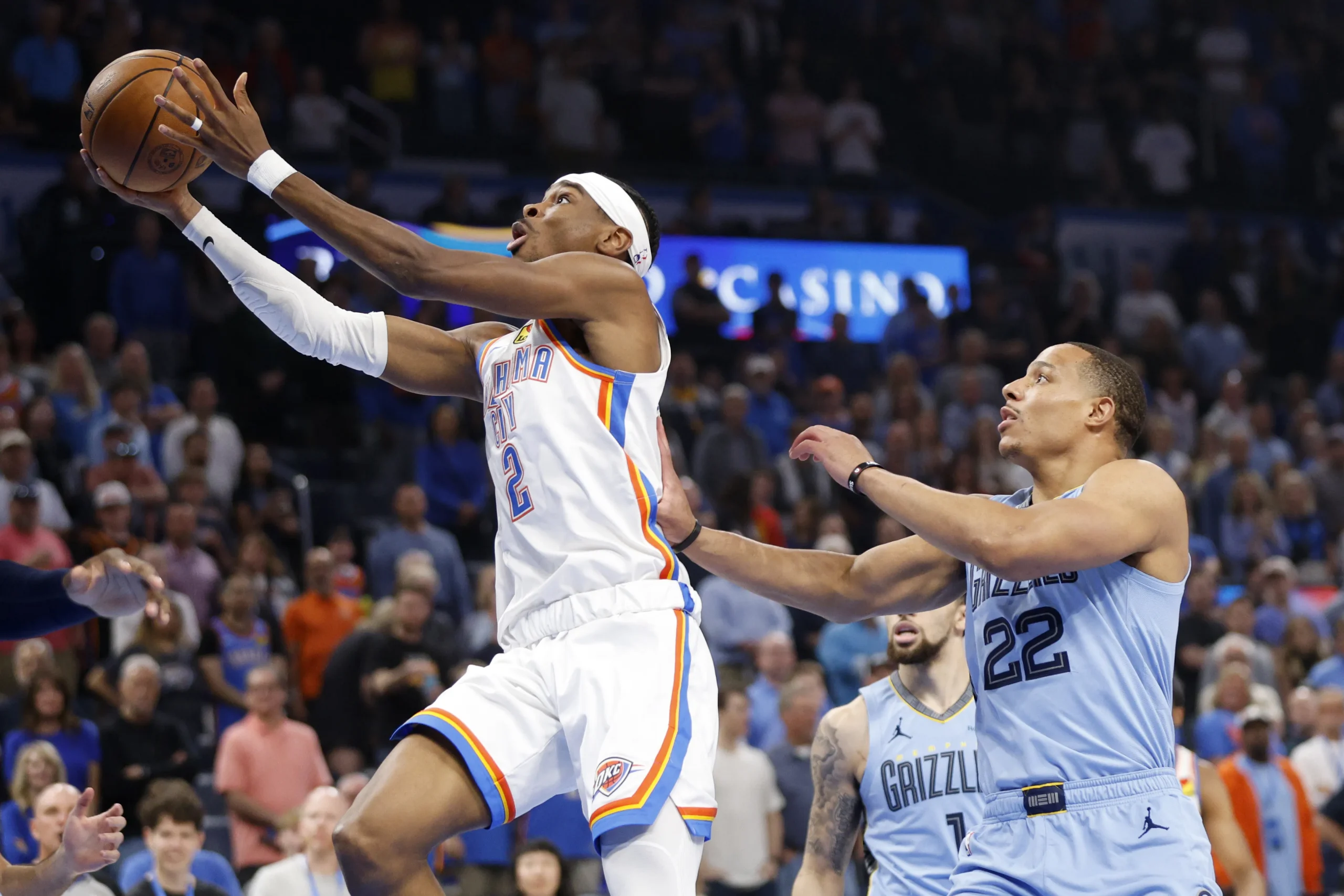 Gilgeous-Alexander scores 37 as NBA-leading Thunder beat Grizzlies for team-record 61st victory ...