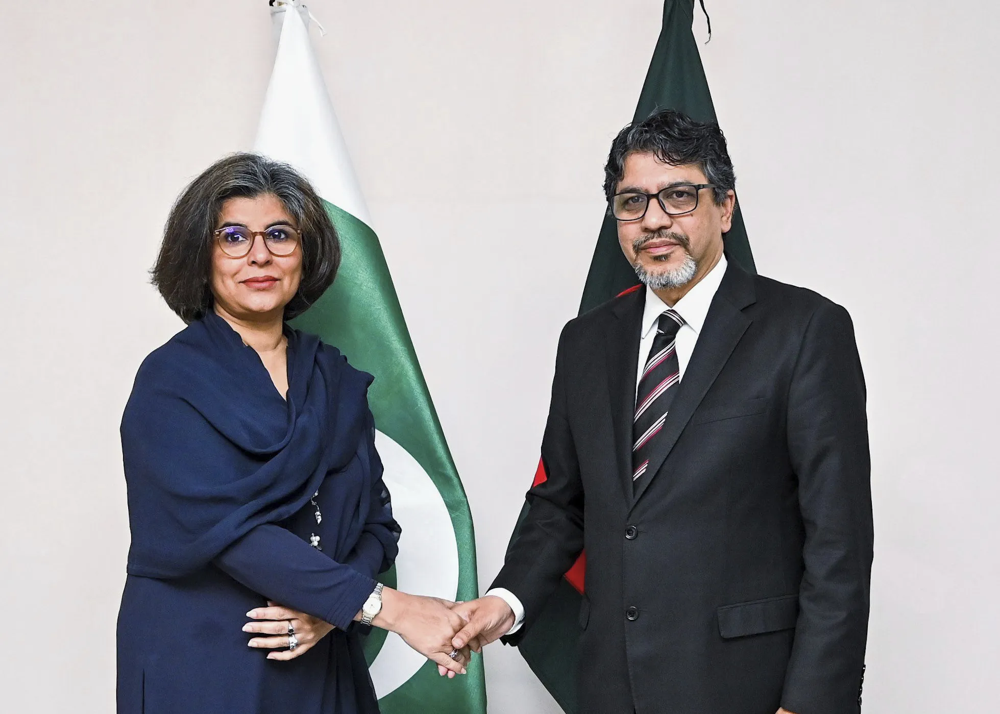 Bangladesh, Pakistan officials resume bilateral talks after 15 years ...
