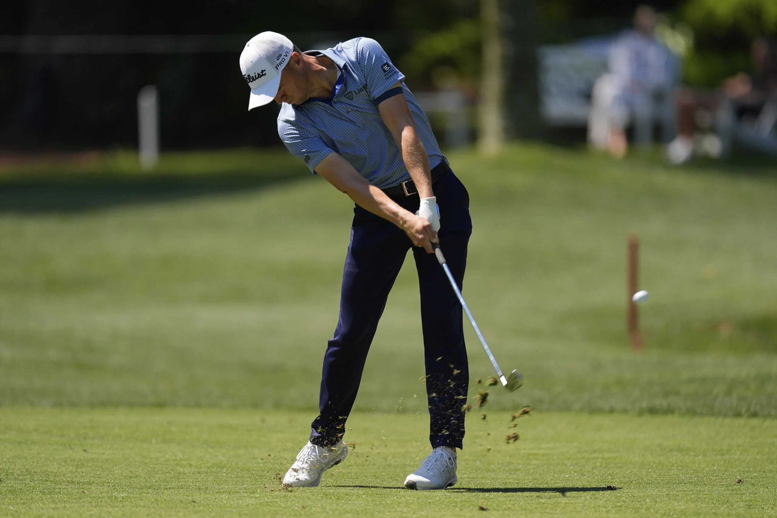 Justin Thomas makes 11 birdies for a 61 to take the lead at Harbour ...