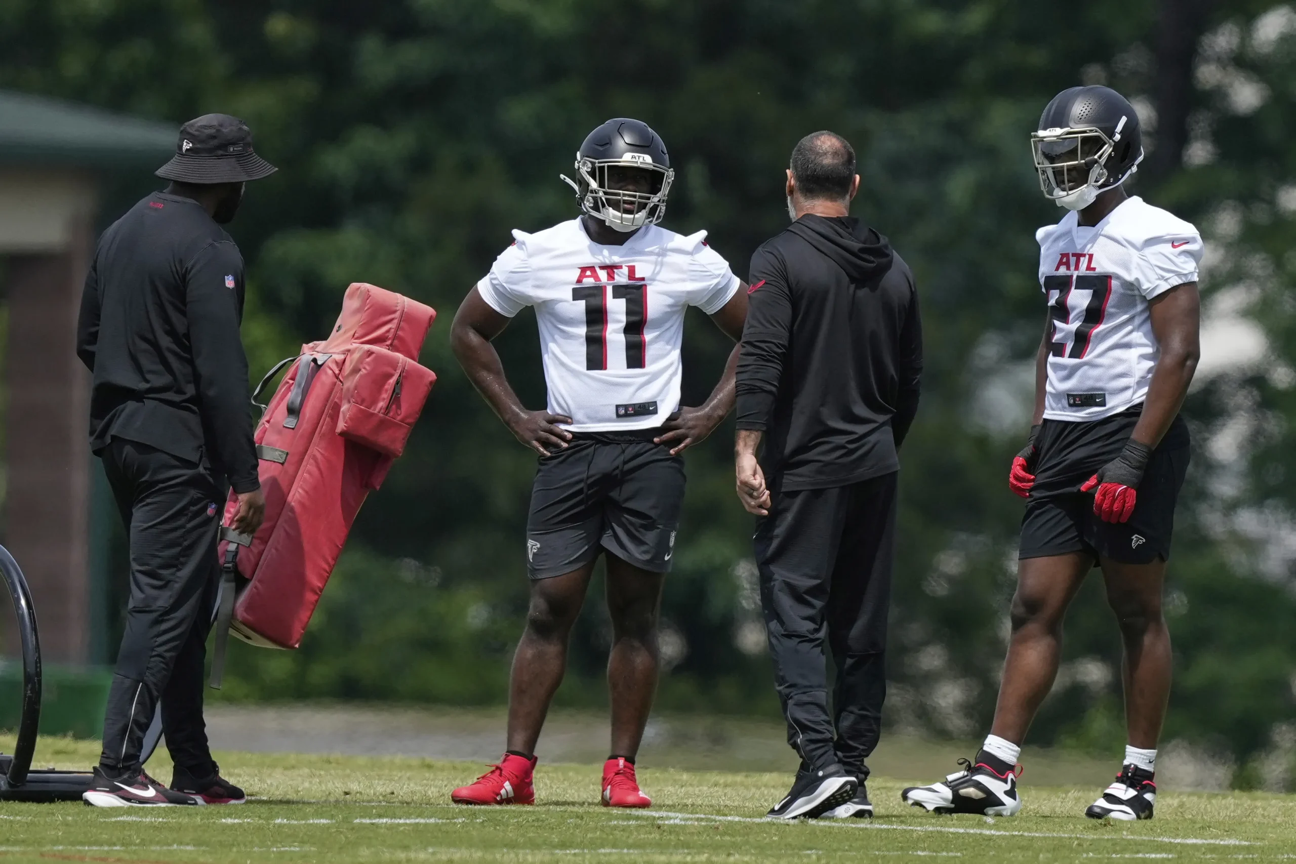 First-round picks Walker and Pearce headline Falcons’ rookie minicamp ...