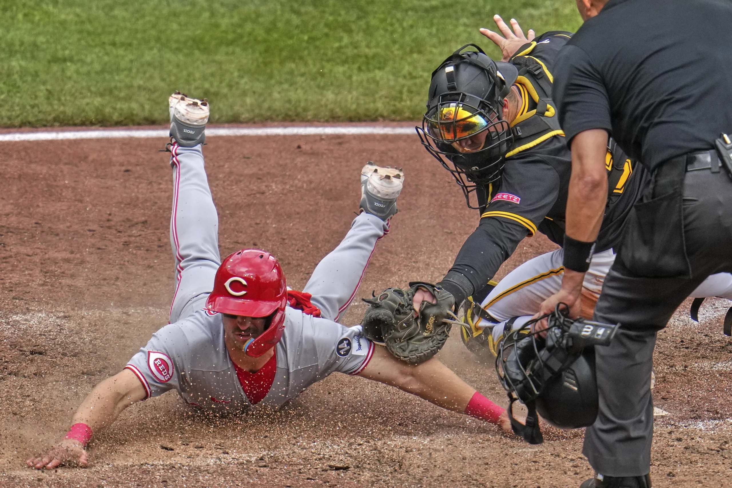 Pirates ride Andrew Heaney and 4 relievers to a 3-1 win over the Reds ...