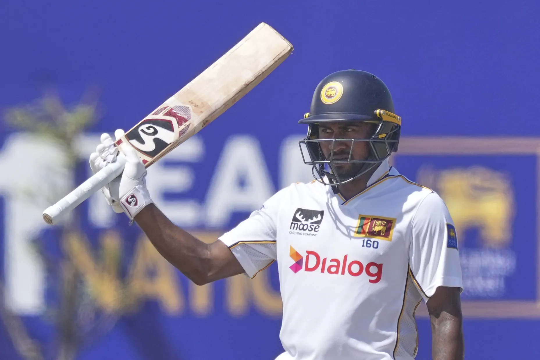 Kamindu Mendis inches closer to another test century as Sri Lanka ...