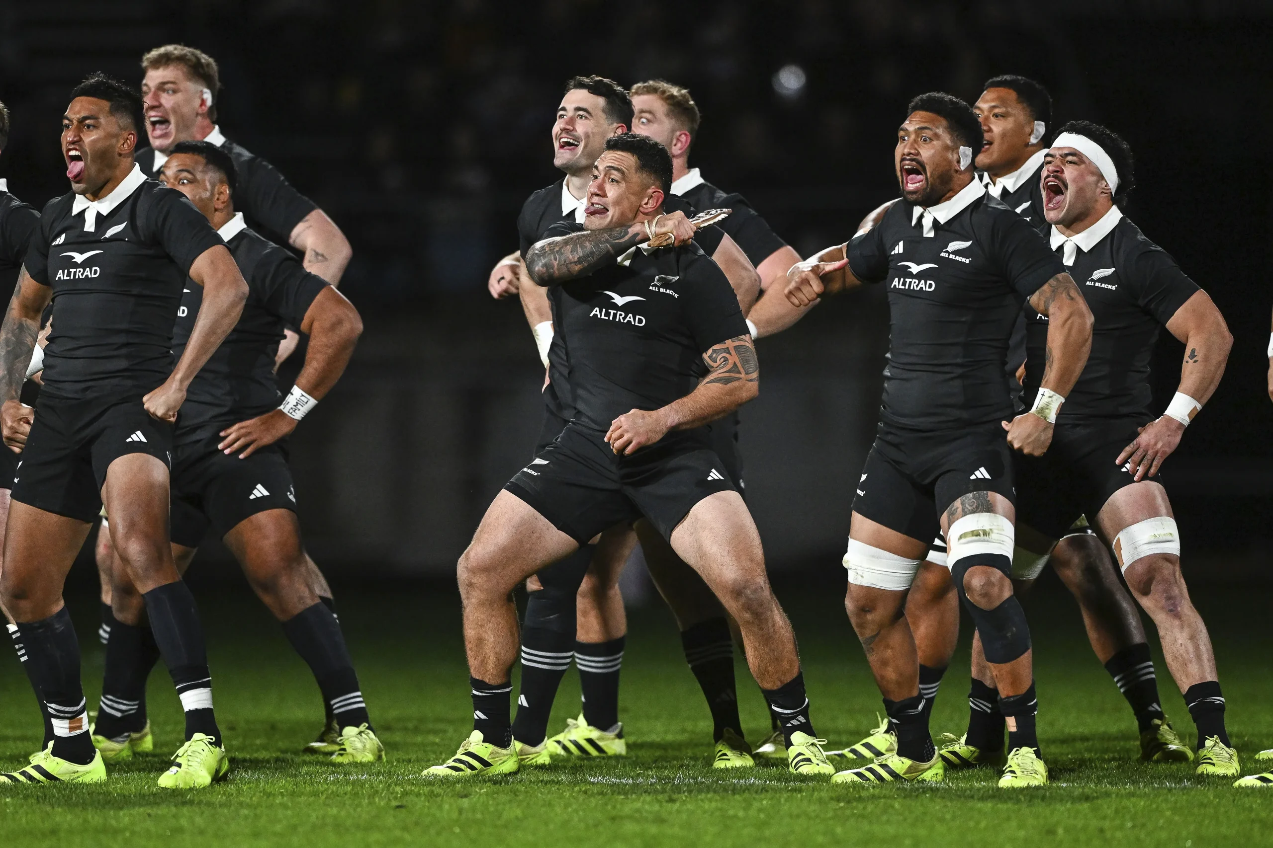 All Blacks make 10 changes to the starting lineup for the third rugby ...