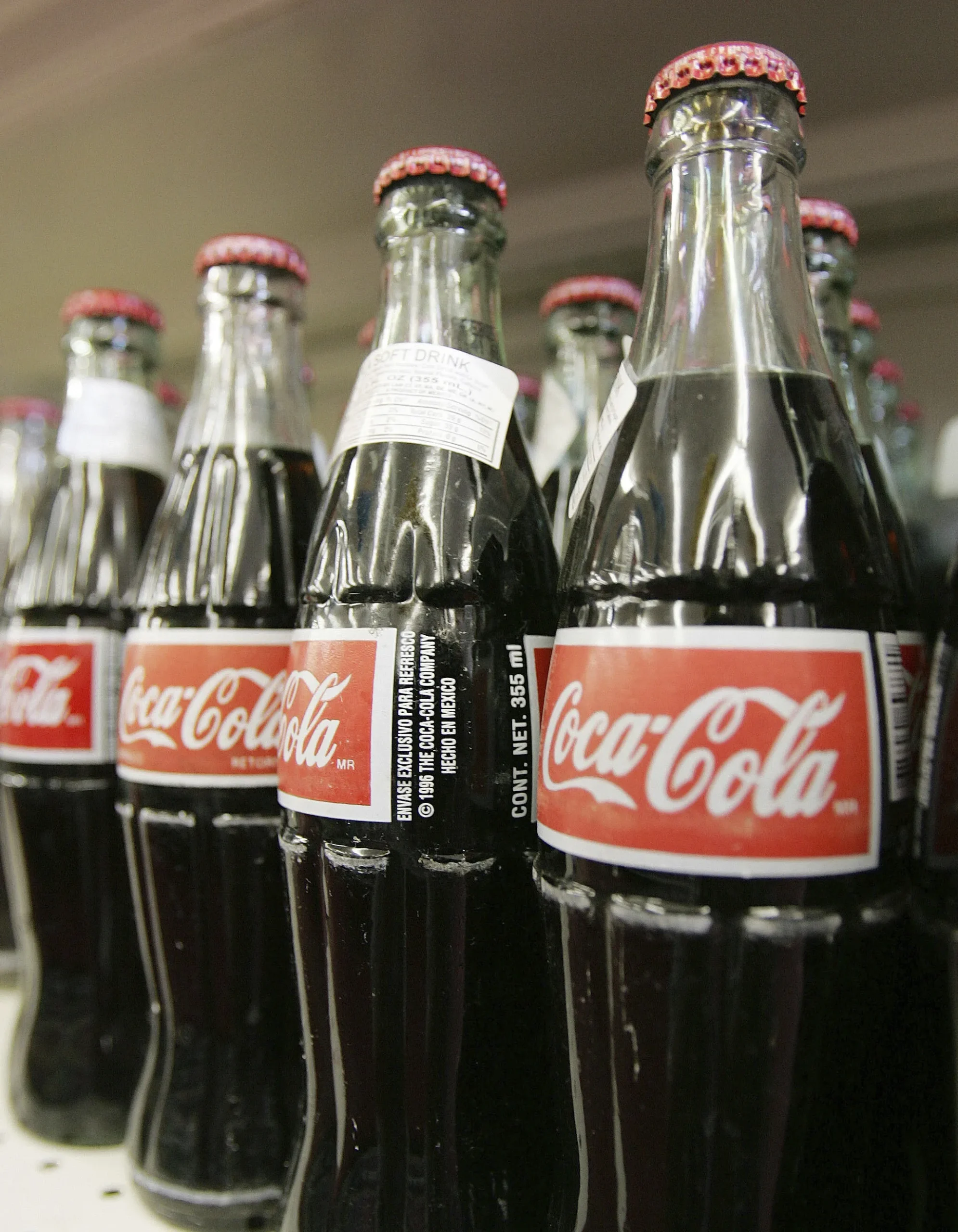 Trump says Coke will shift to cane sugar. But increasingly, shoppers ...
