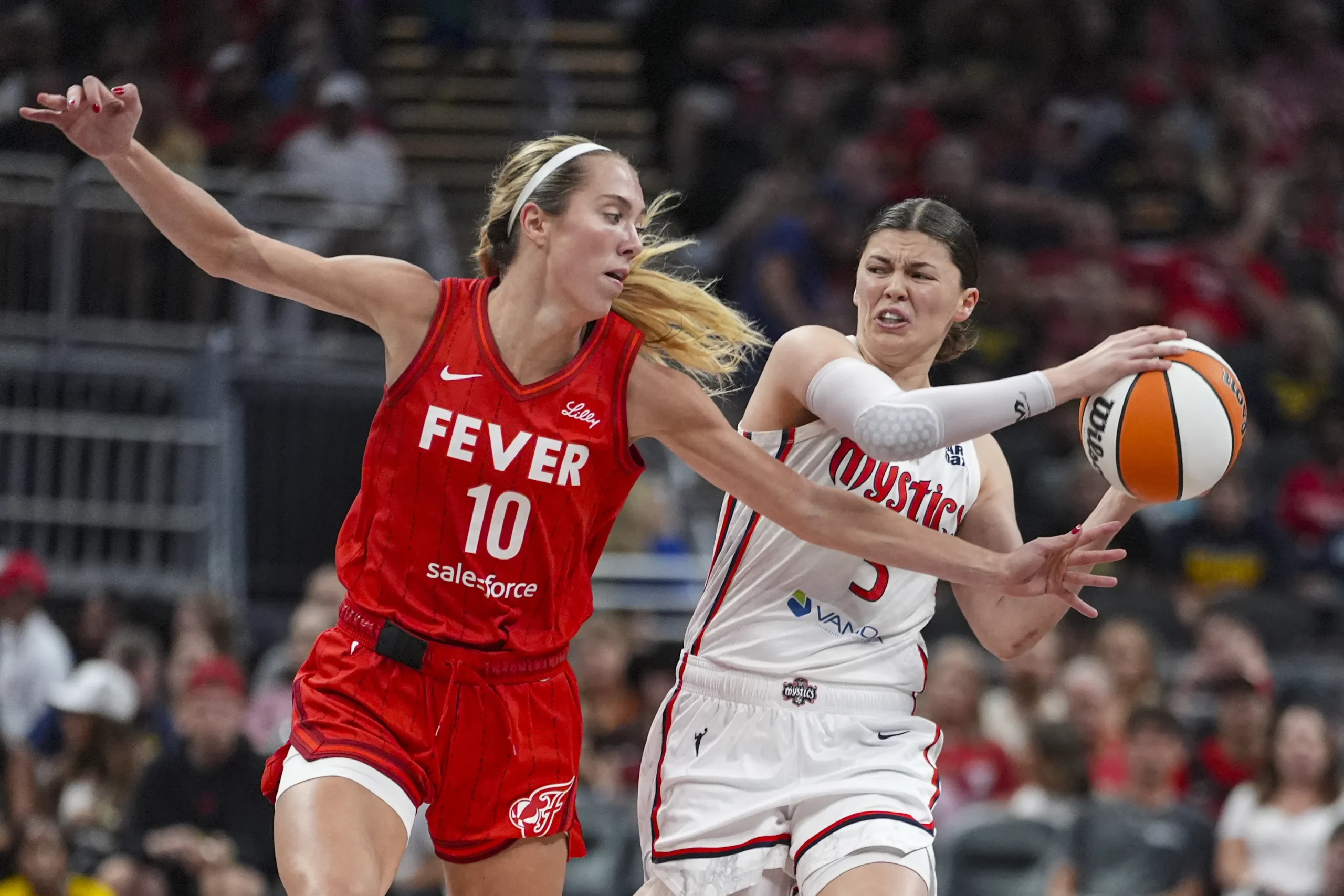 Natasha Howard Scores 17 As Fever Beat Mystics 84 65 Clinch Playoff