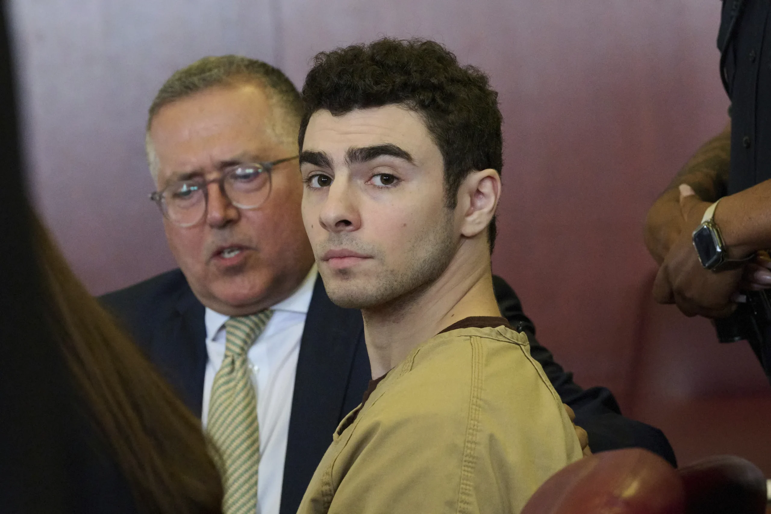 Luigi Mangione’s lawyers want death penalty off the table in ...
