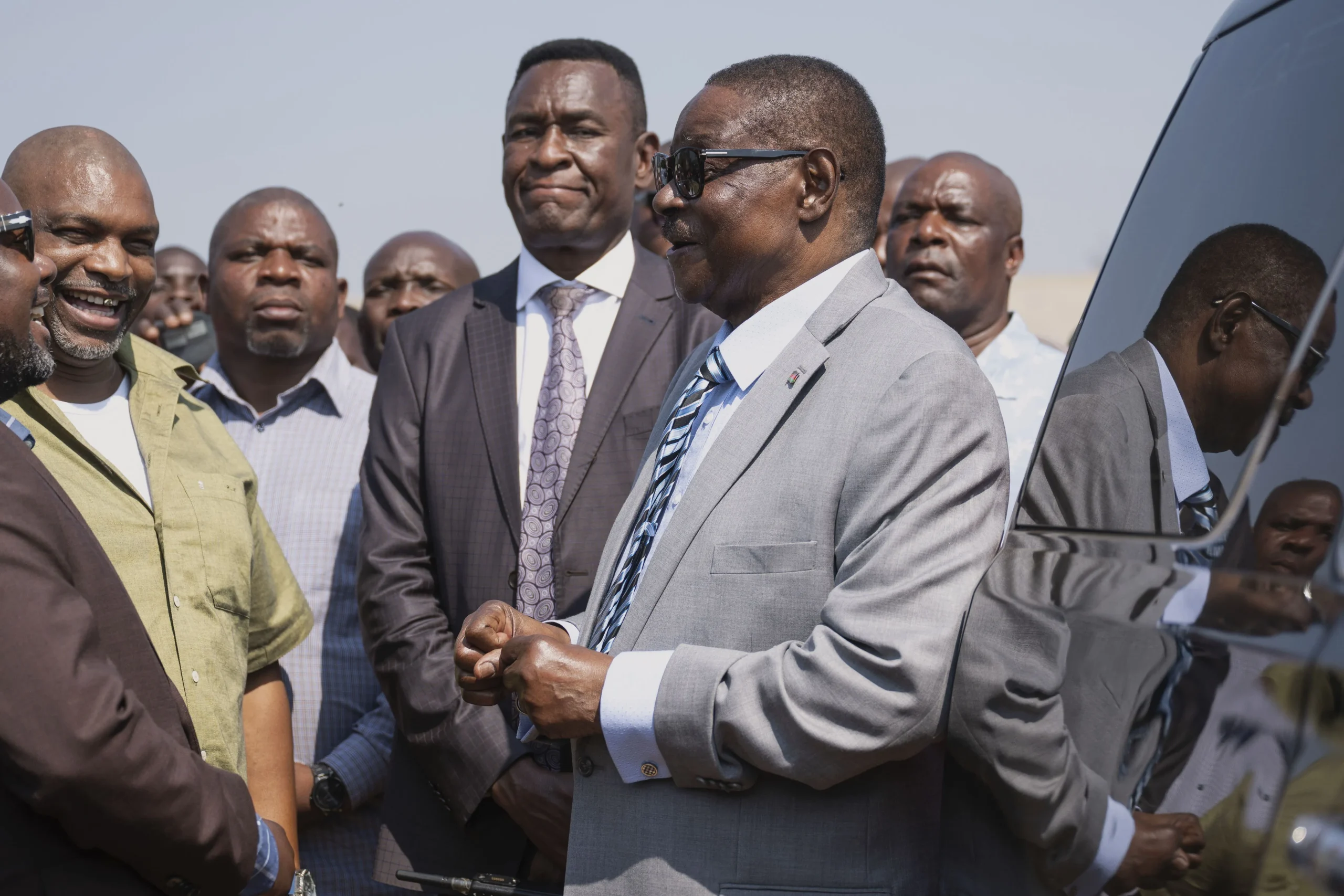 Peter Mutharika is sworn in as Malawi president in political comeback ...