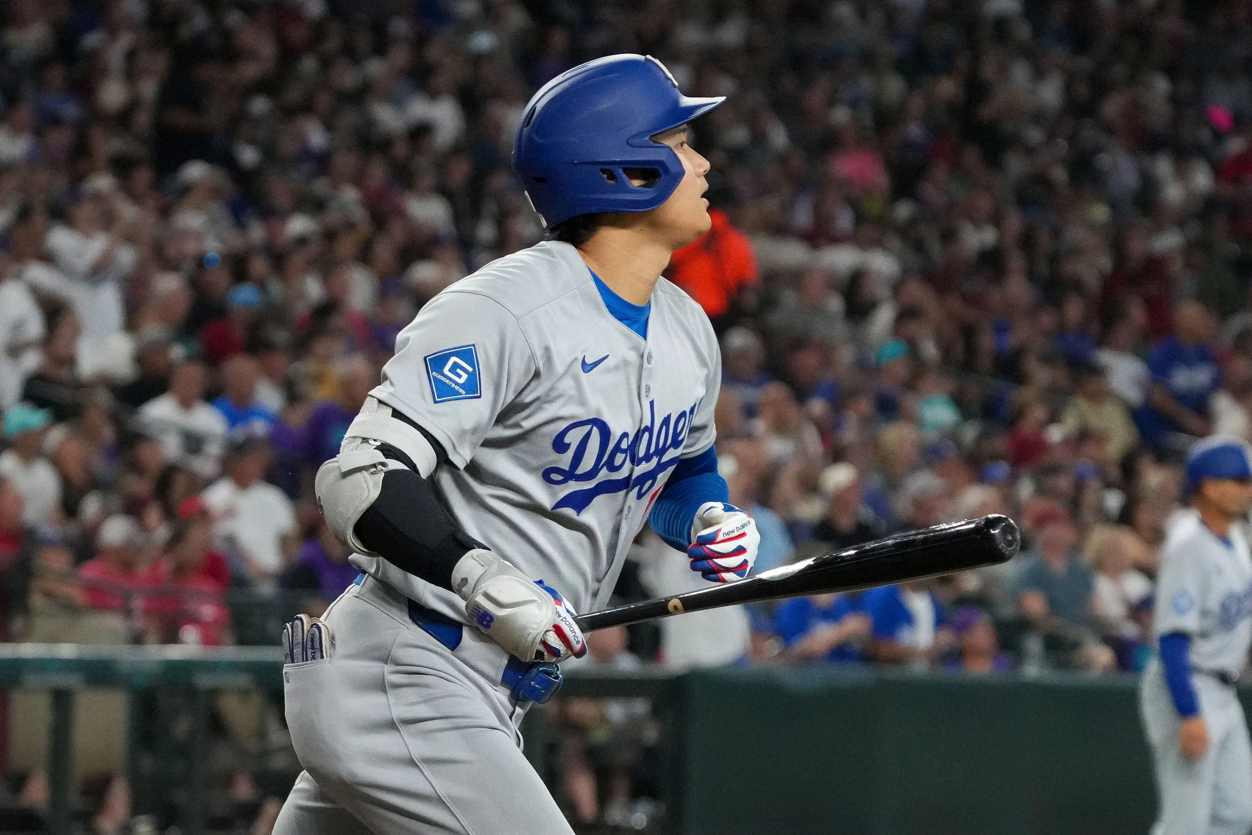 Ohtani hits splash shot into Chase Field pool, matches career high with ...