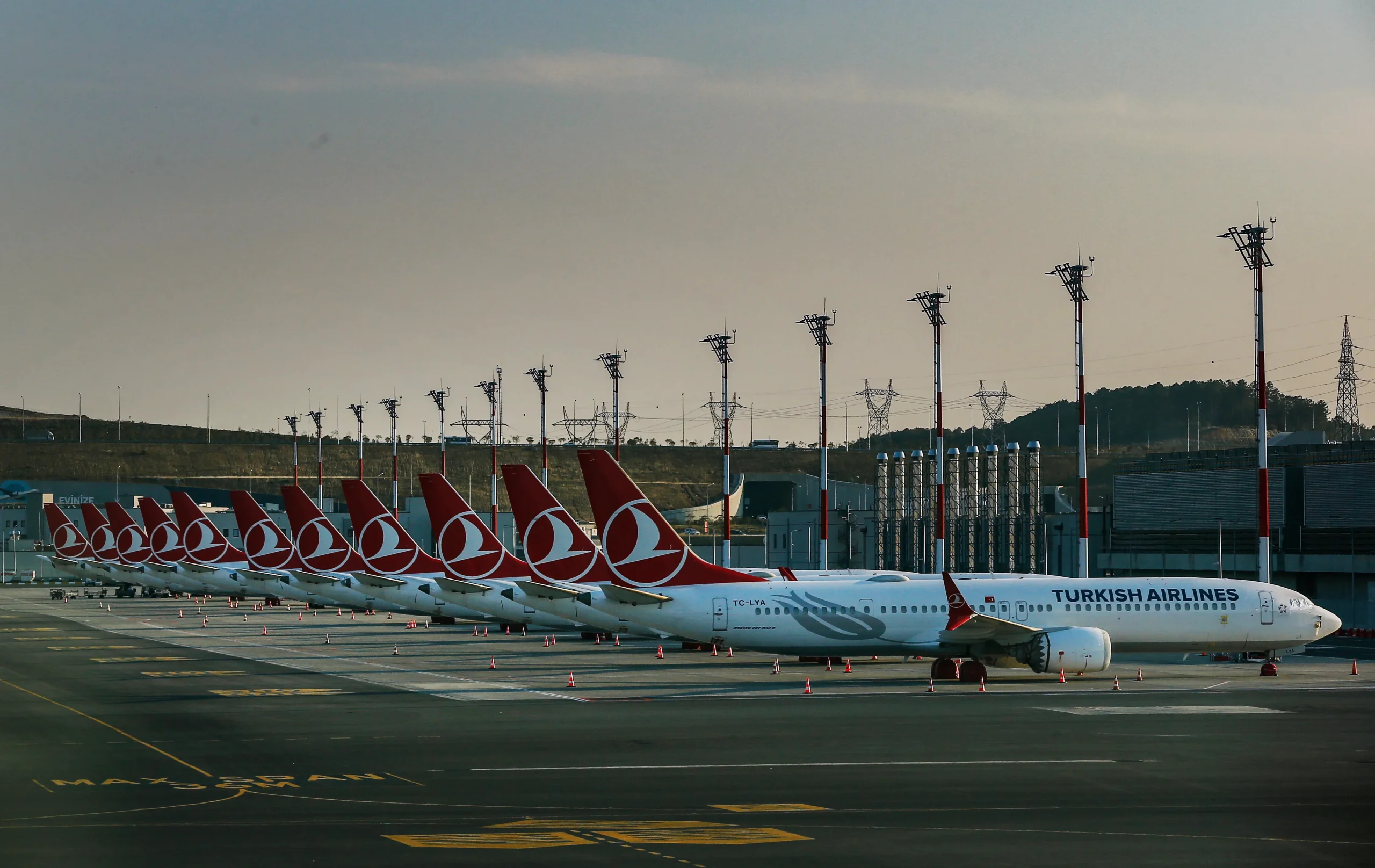 Turkish Airlines to expand fleet with 225 new Boeing aircraft after ...